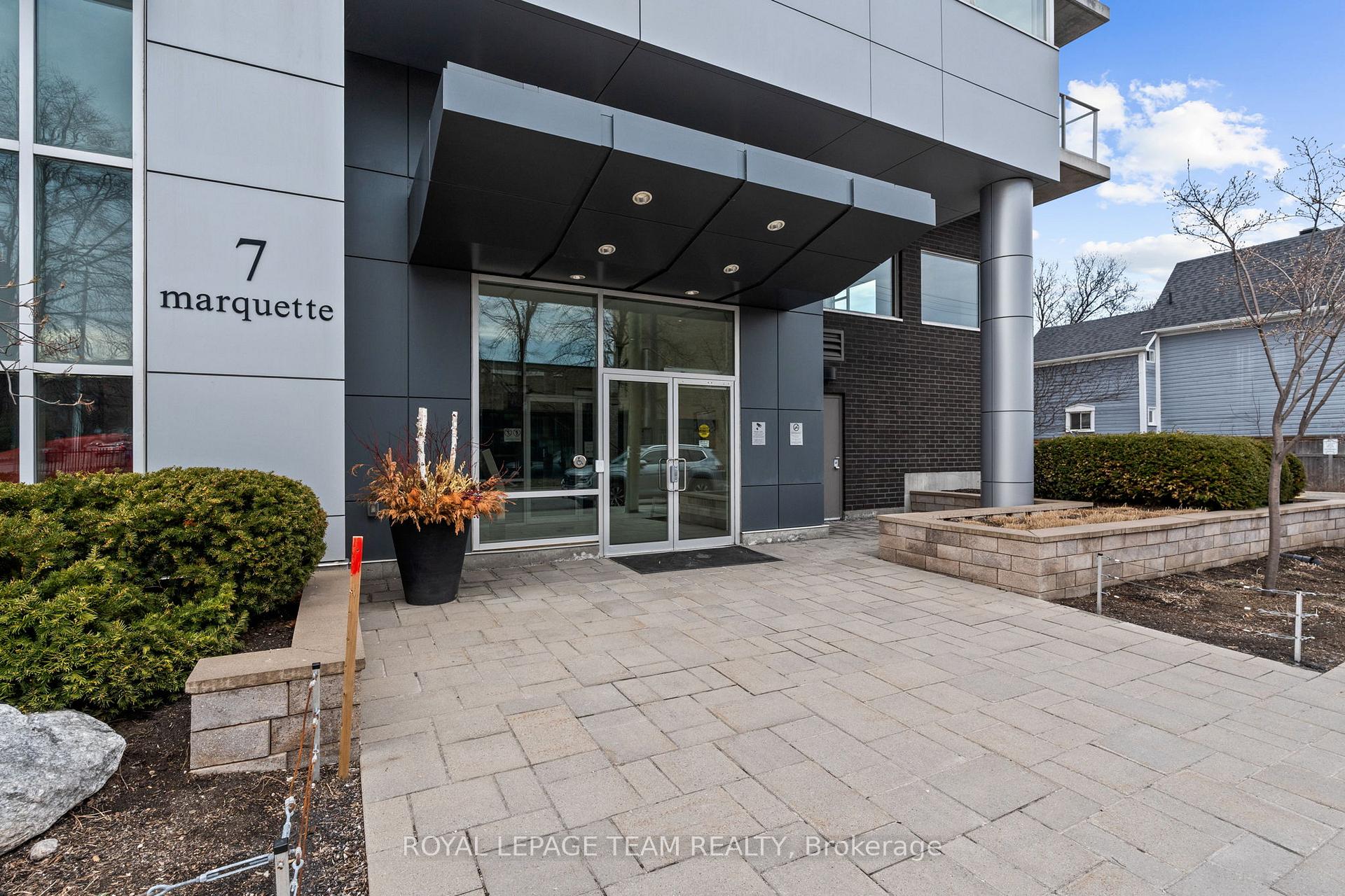 418 - 7 Marquette Avenue, Vanier and Kingsview Park, ON K1L 8A7