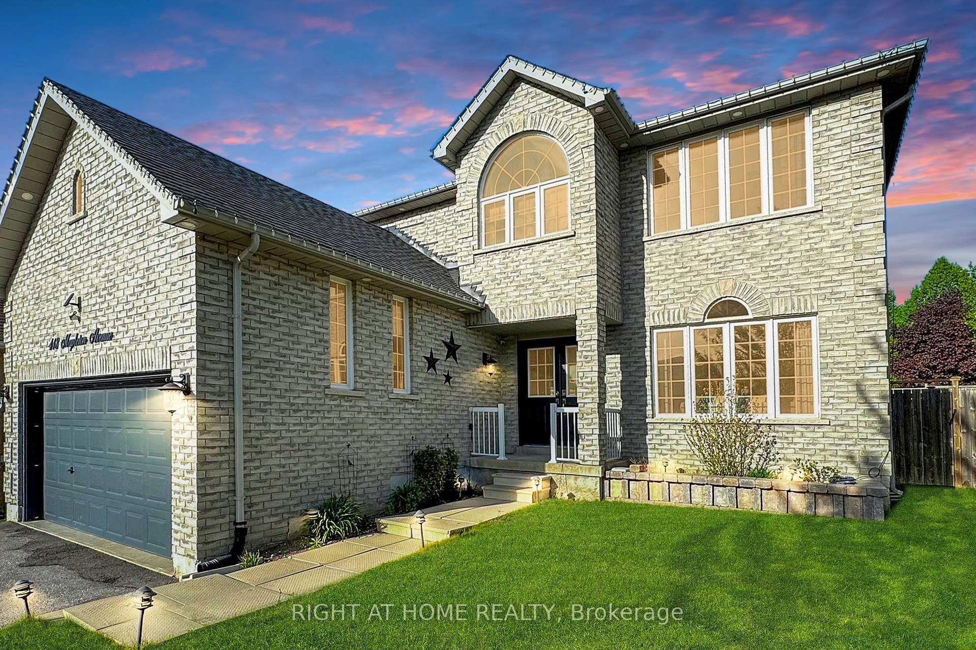 418 Mapleton Avenue, Barrie, ON L4N 0Z9