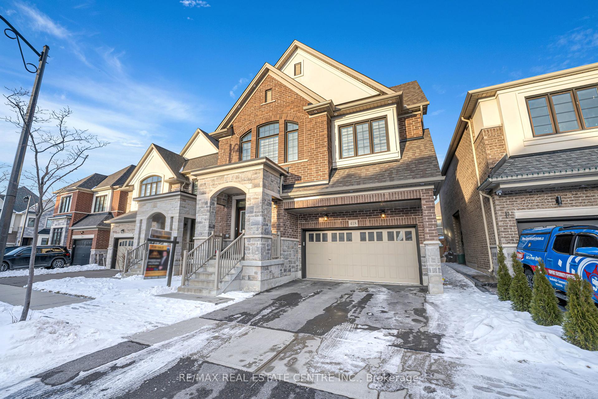 418 Ramsey Place, Milton, ON L9E 1J6