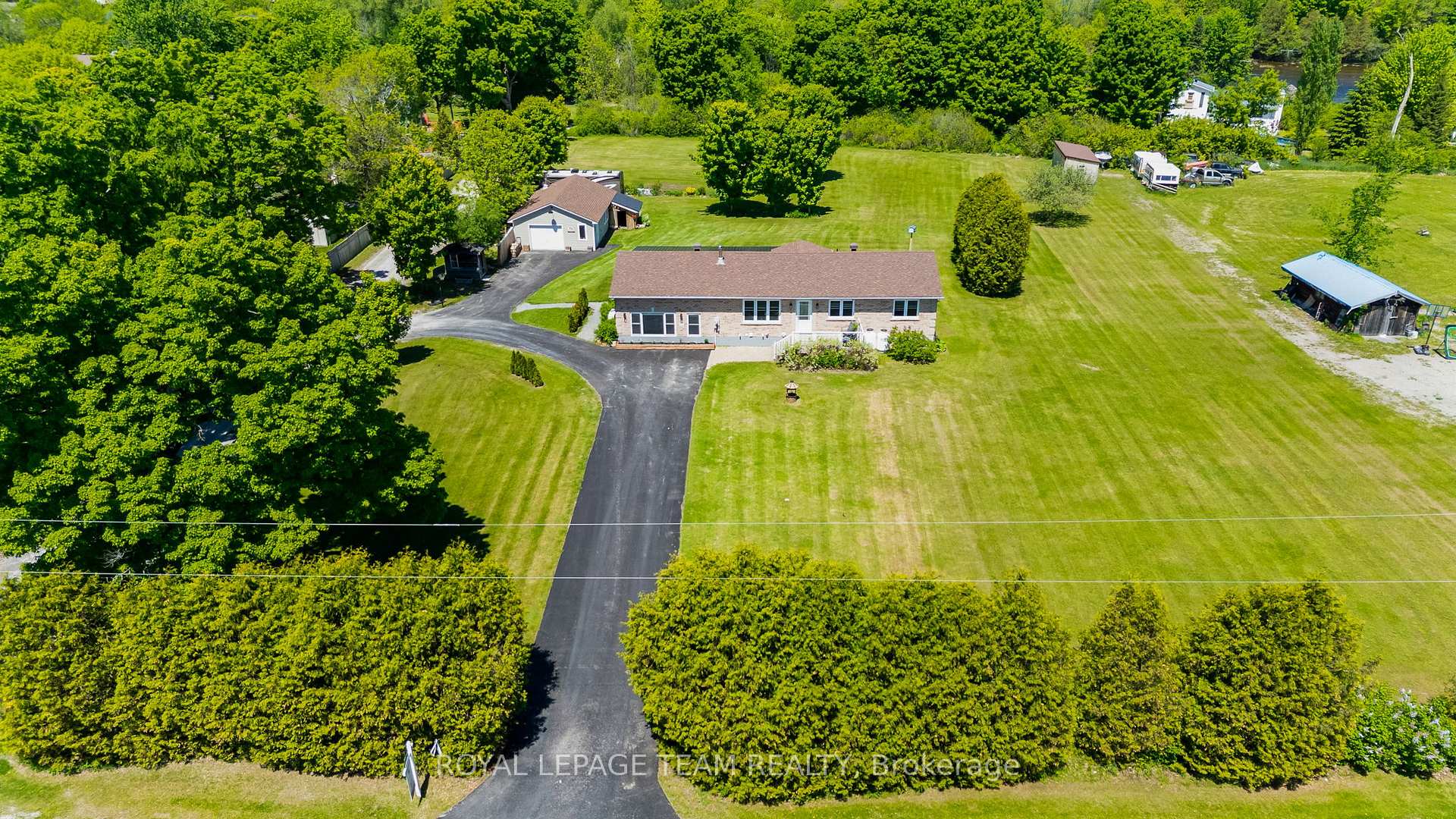 419 Lake Avenue E, Beckwith, ON K7C 3S7