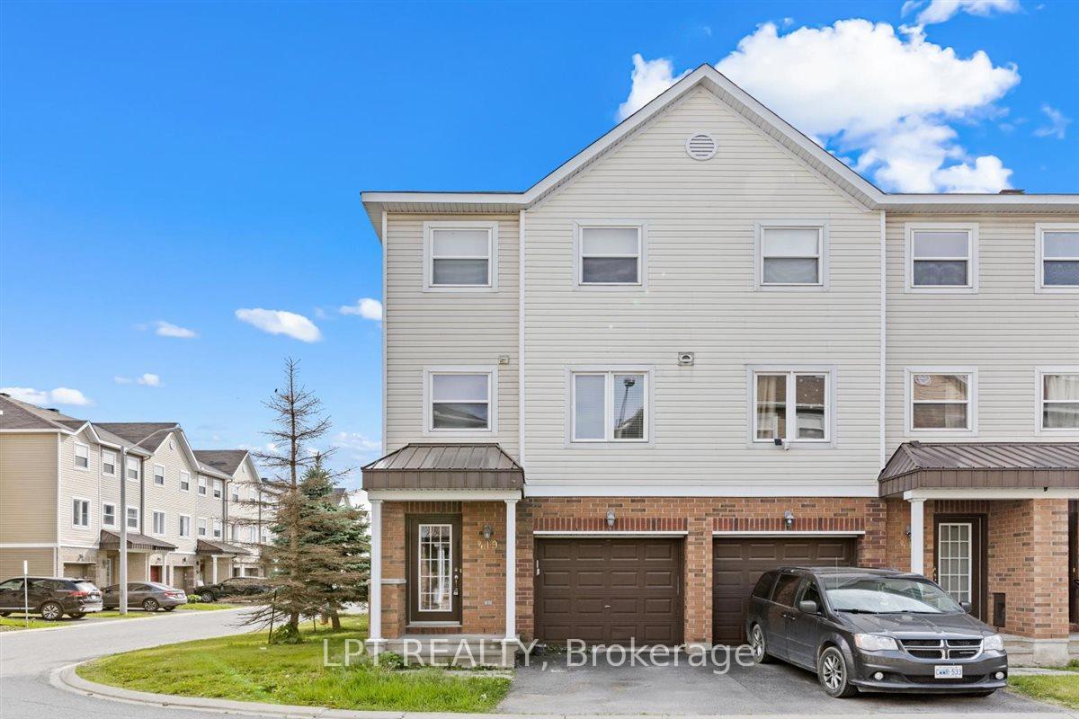 419 Sadar Private, Barrhaven, ON K2J 3T3