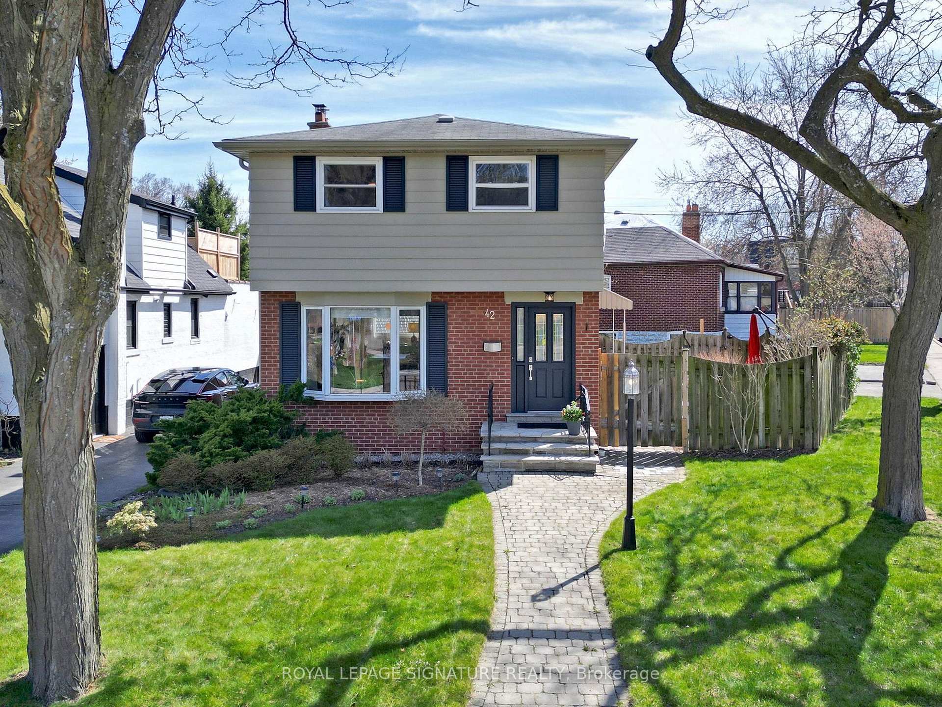 42 Alexander Street, Toronto, ON M8V 2K8