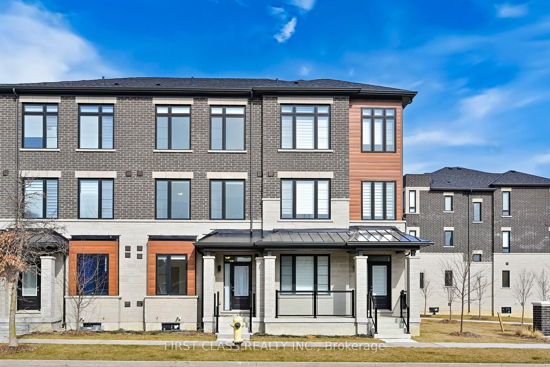 42 Carole Bell Way, Markham, ON L6E 0W2