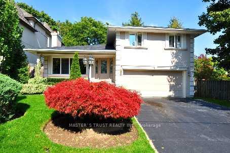 42 Davean Drive, Toronto, ON M2L 2R7