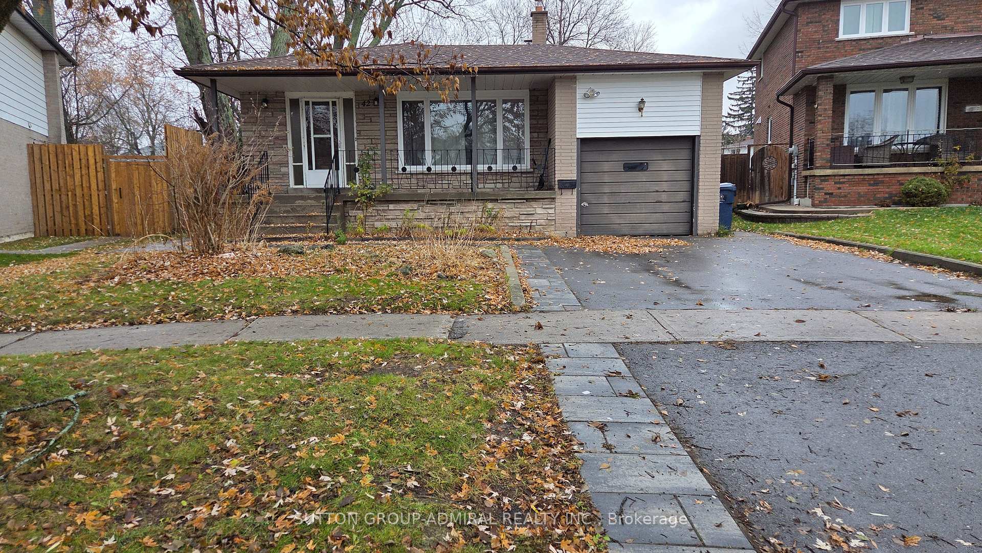 42 Donnacona Crescent, Toronto, ON M1E 3P9