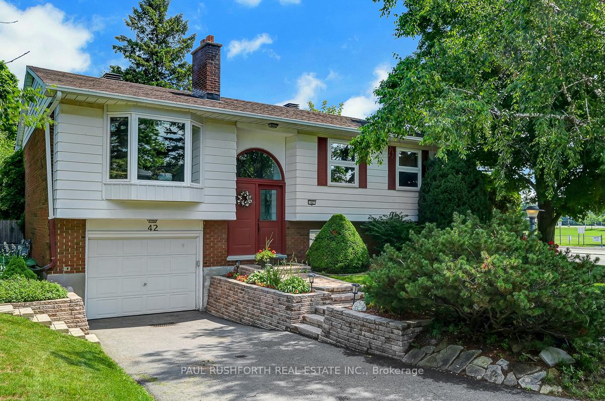 42 Ettrick Crescent, Barrhaven, ON K2J 1G1