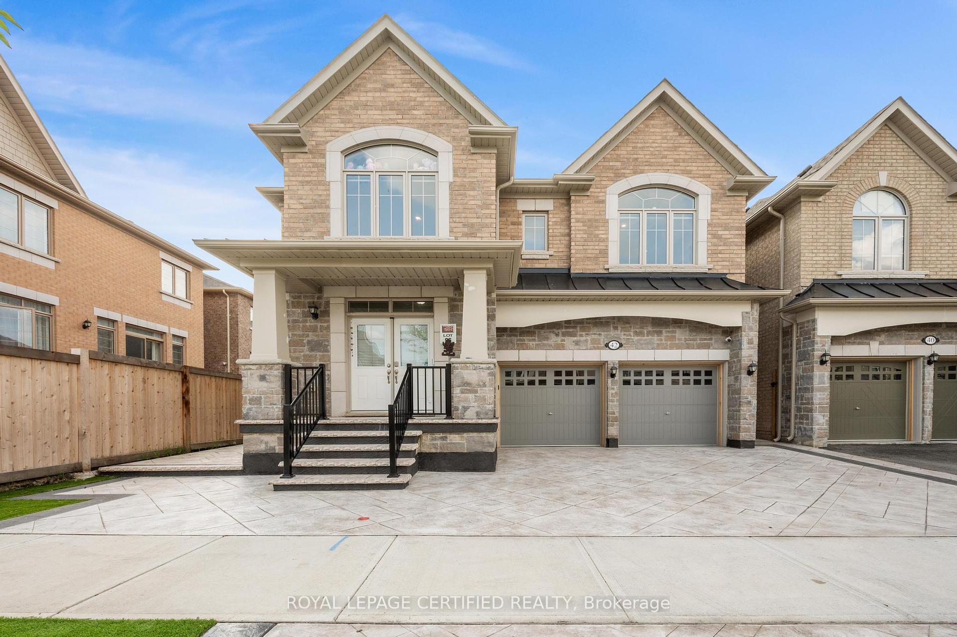 42 Kambalda Road, Brampton, ON L7A 0C3