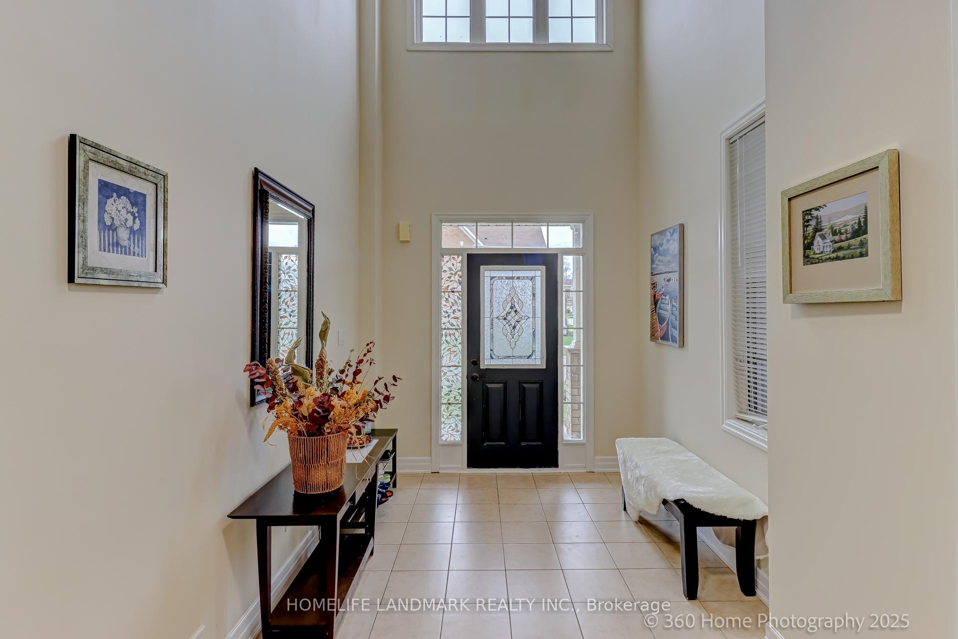 42 Robert Wilson Crescent, Georgina, ON L4P 0G9