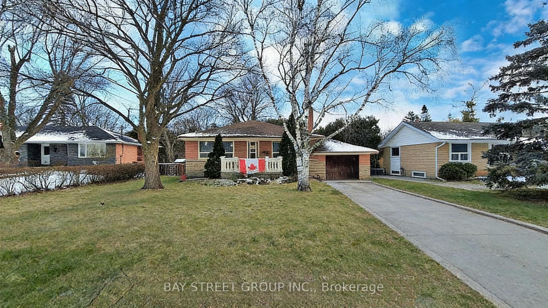 42 Rougecrest Drive, Markham, ON L3P 3B6
