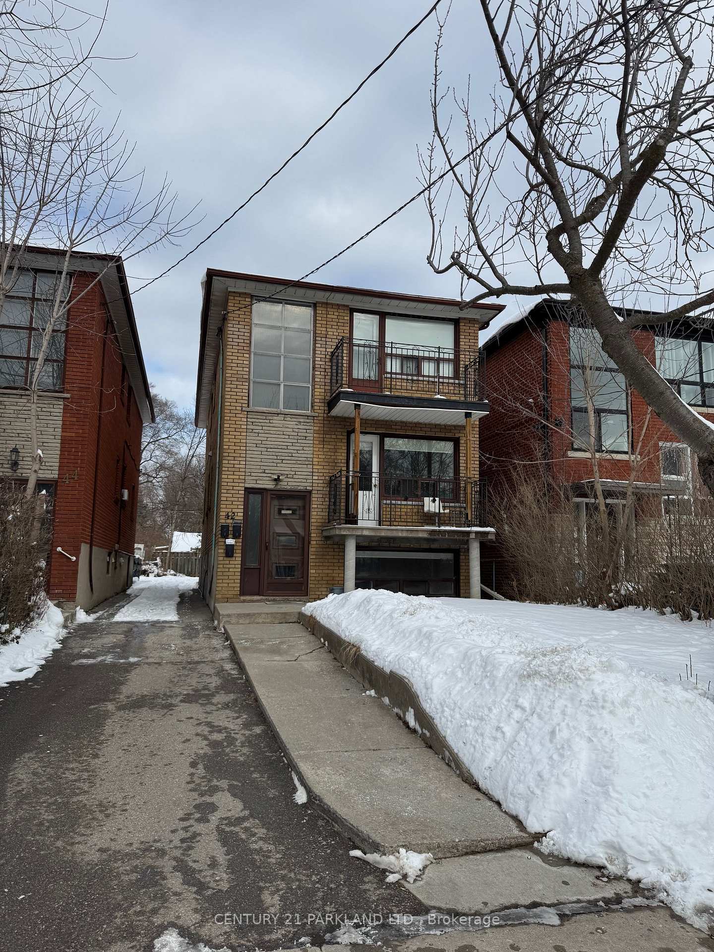 42 Symons Street, Toronto, ON M8V 1T8