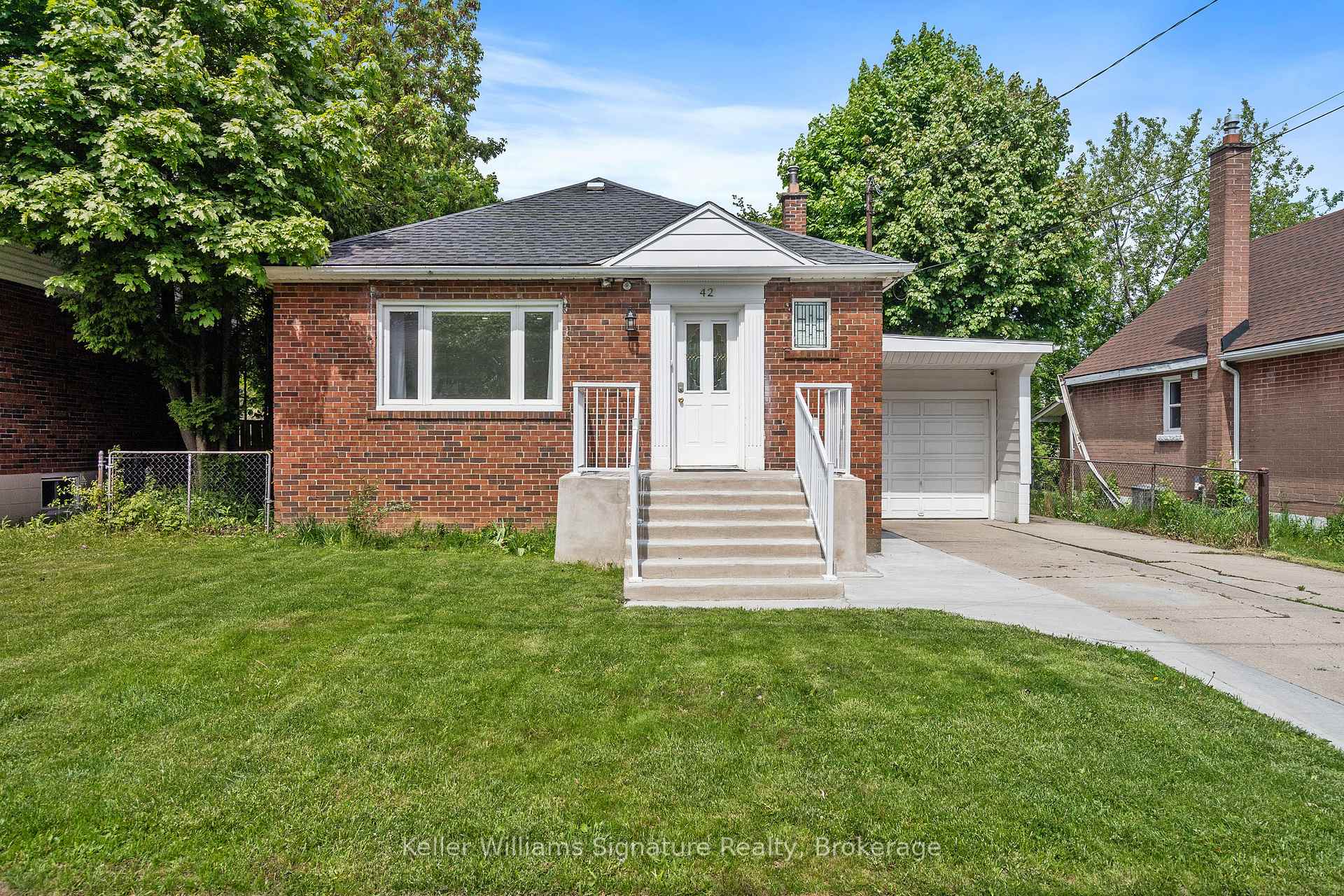 42 West 4th Street, Hamilton, ON L9C 3M4