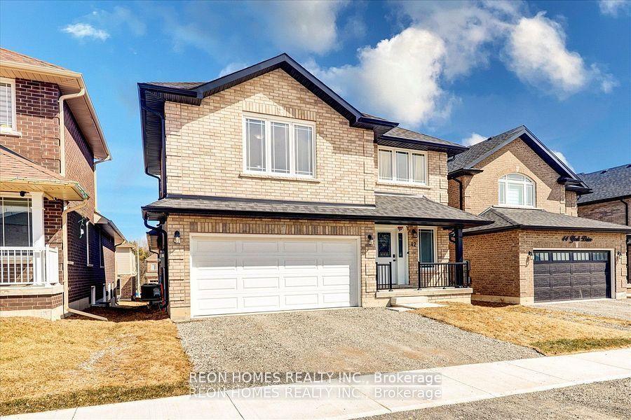 42 York Drive, Peterborough North, ON K9H 5B9