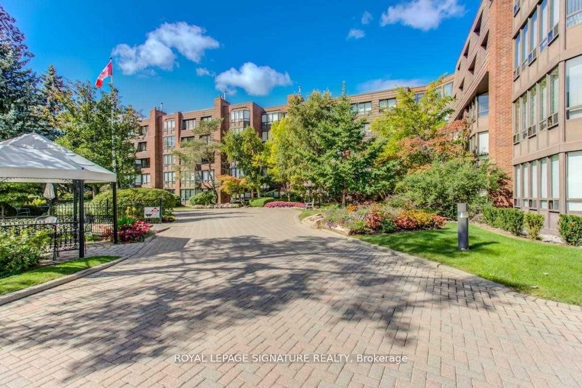 420 - 255 The Donway W, Toronto, ON M3B 3M3