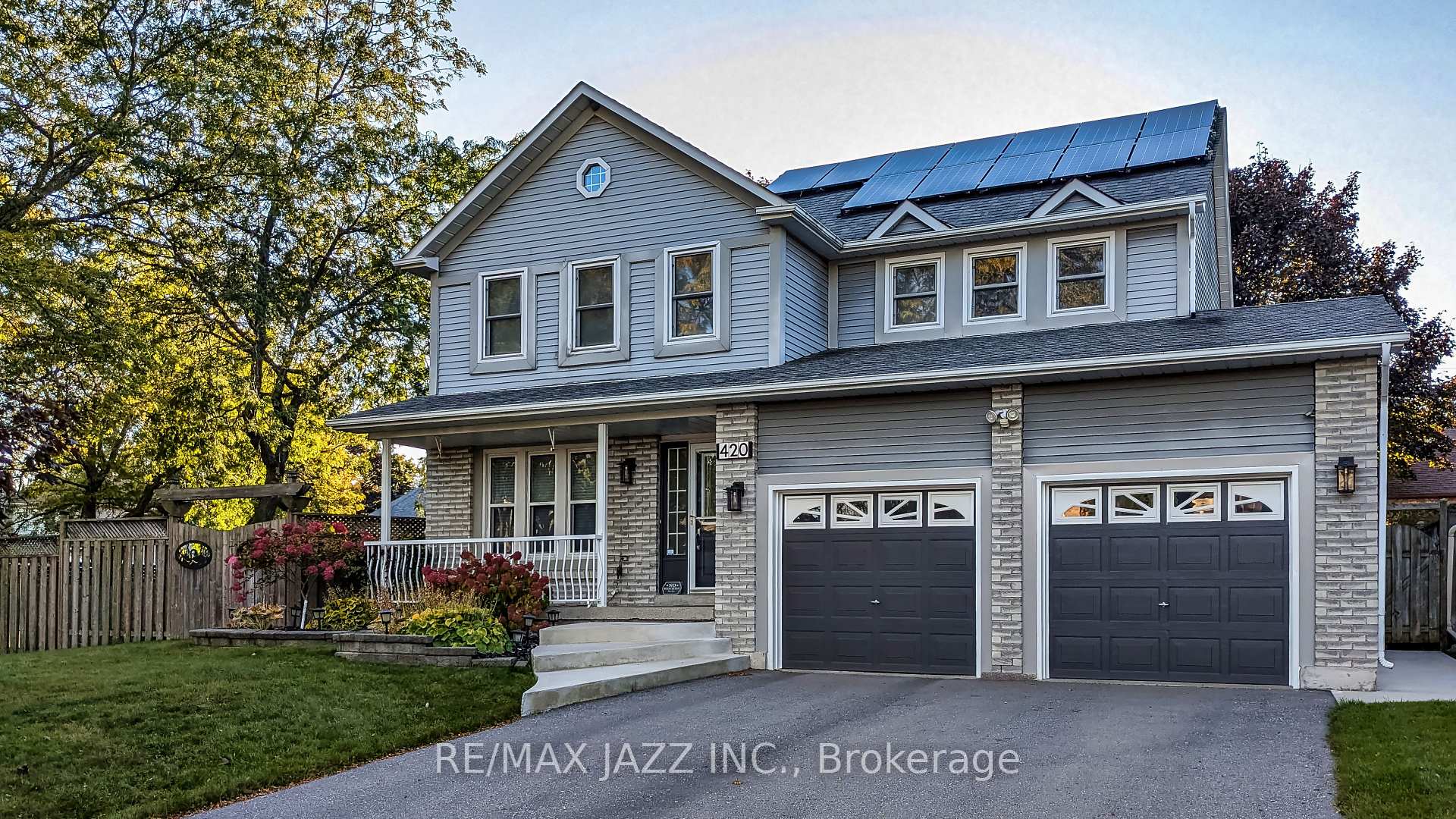 420 Prestwick Court, Oshawa, ON L1J 7R4