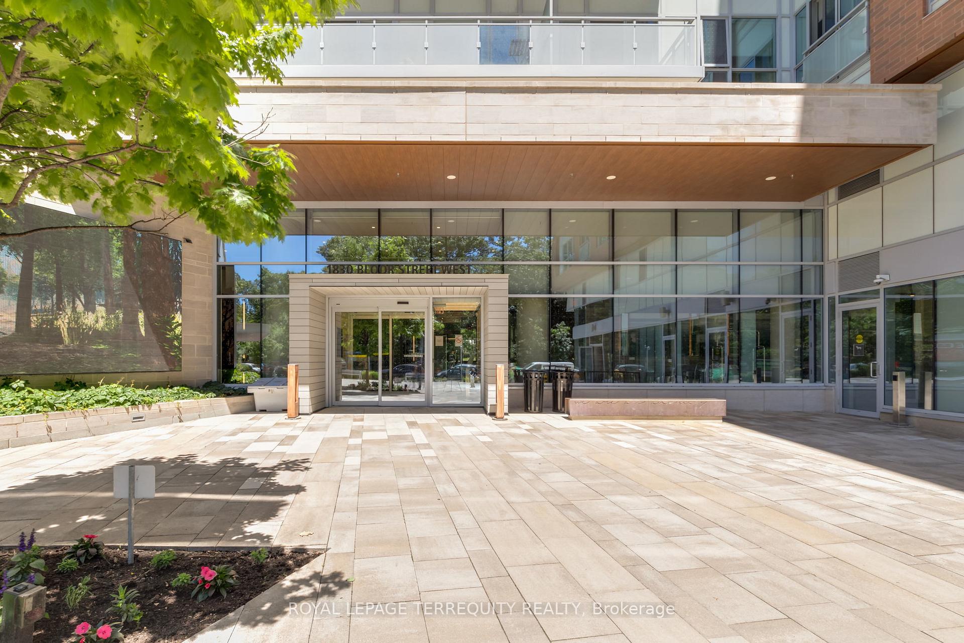421 - 1830 Bloor Street W, Toronto, ON M6P 0A2