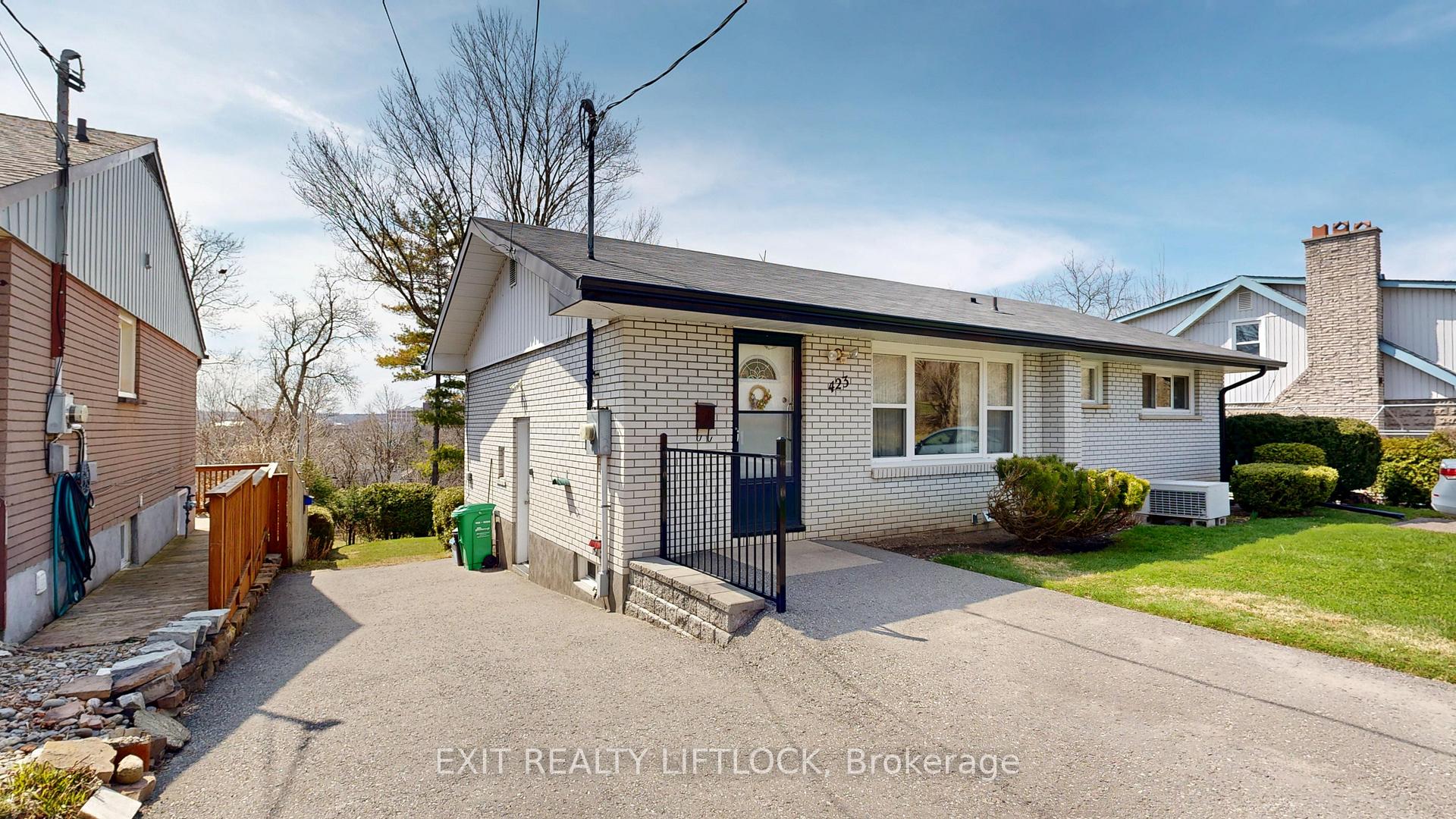 423 Armour Road, Peterborough East, ON K9H 1Y7