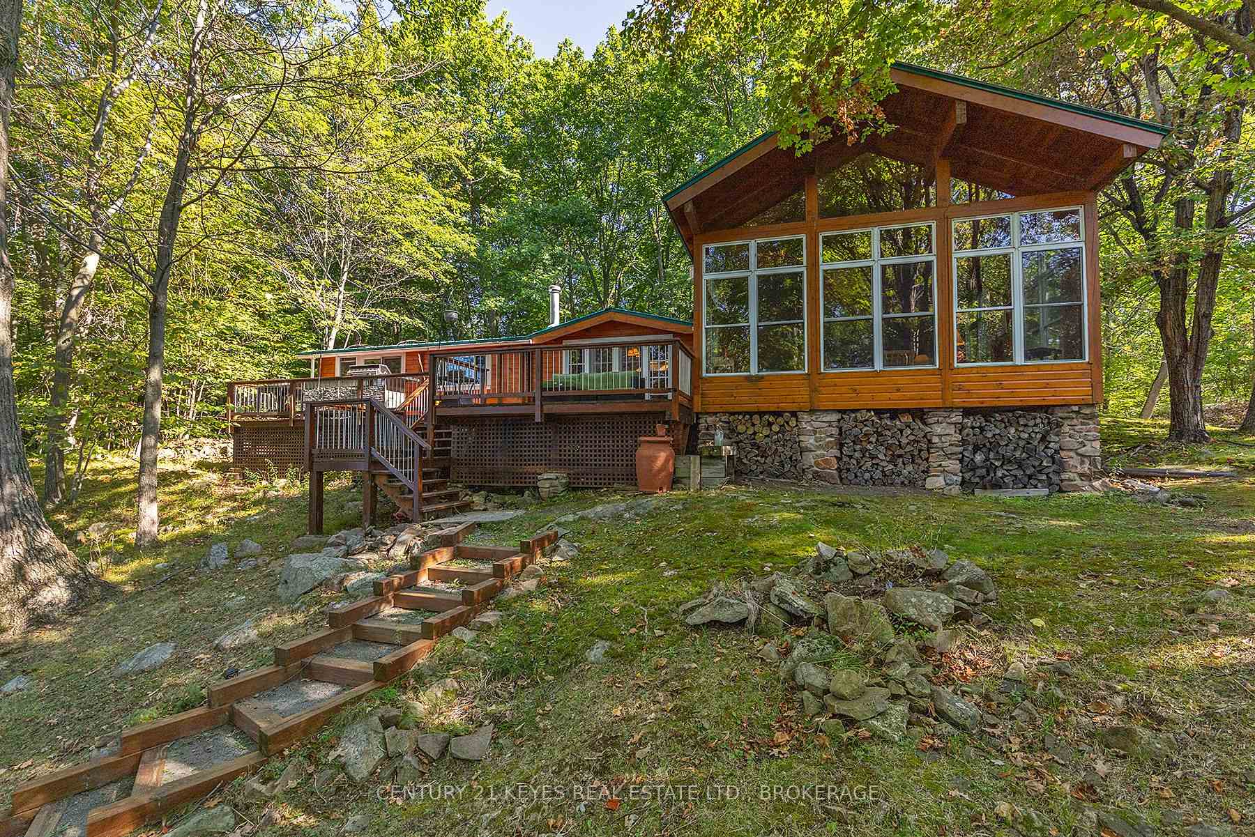 423 Ash Island, Frontenac Islands, ON K0E 1L0