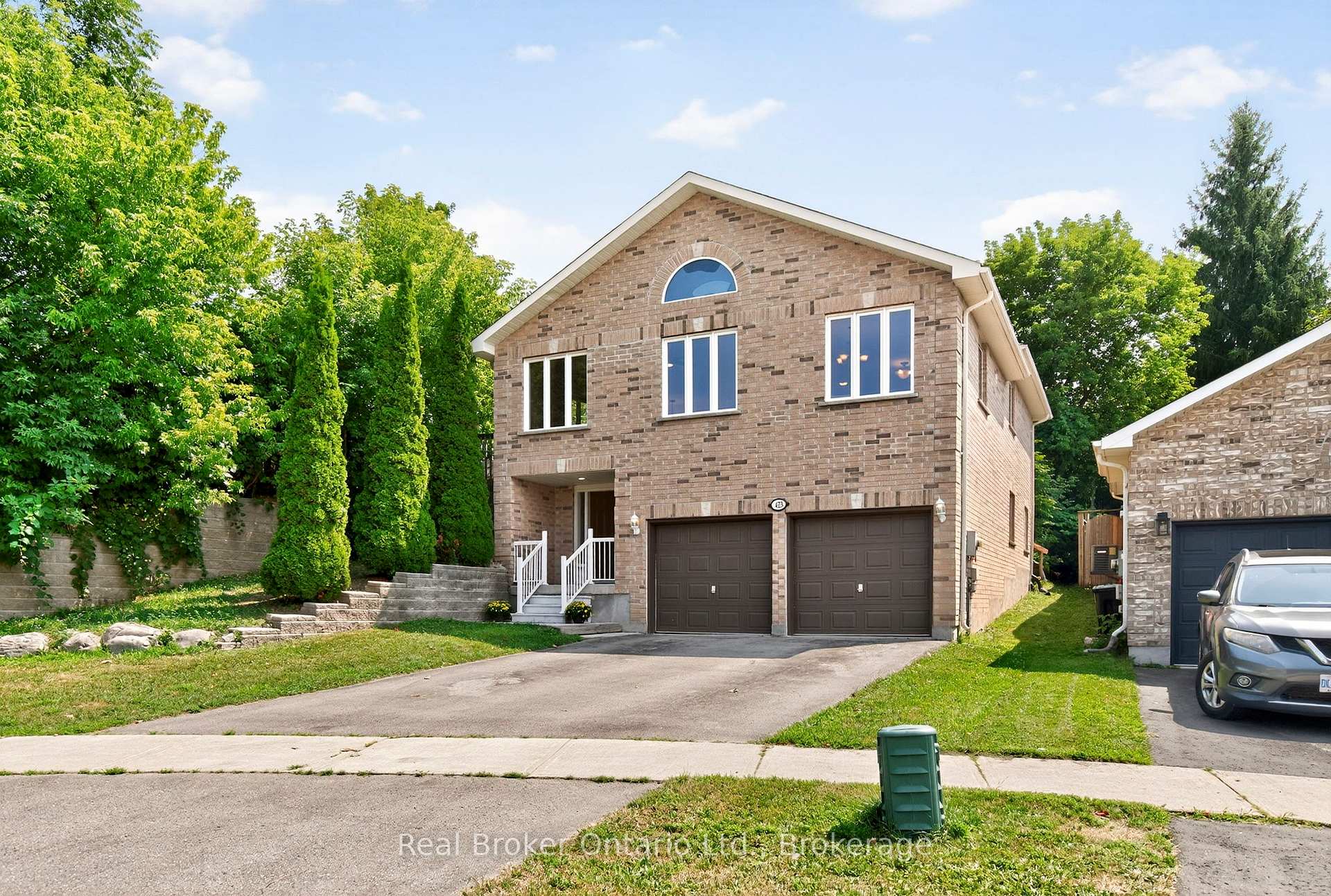 423 Irwin Street, Midland, ON L4R 2V6