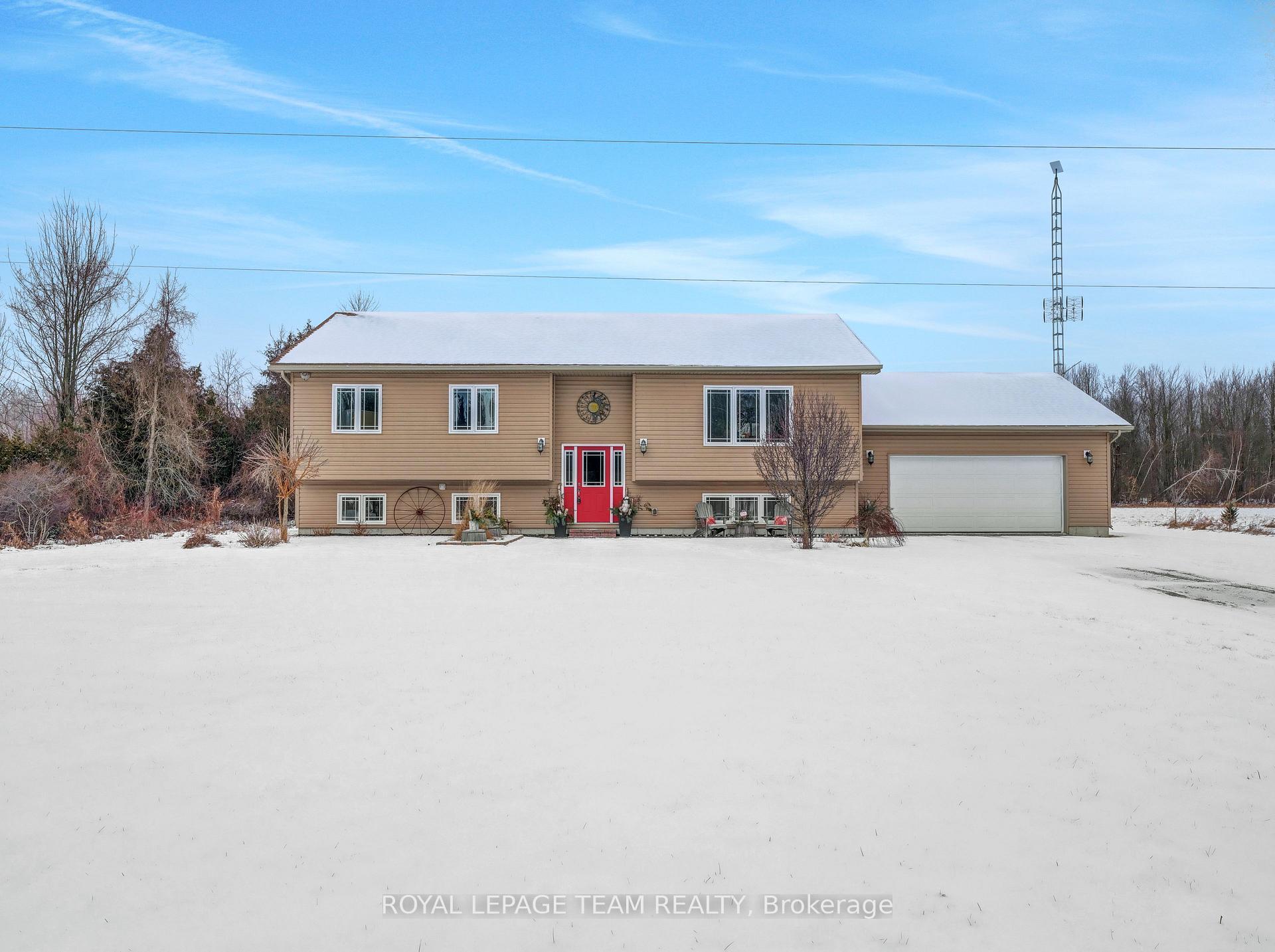 424 HYNDMAN Road, Edwardsburgh/Cardinal, ON K0E 1W0