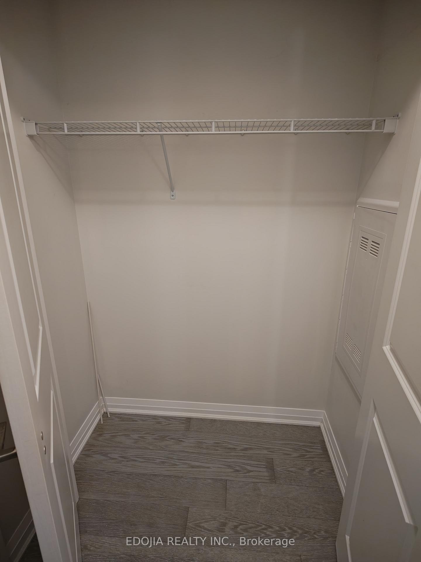 426 - 8 Mercer Street, Toronto, ON M5V 0C4