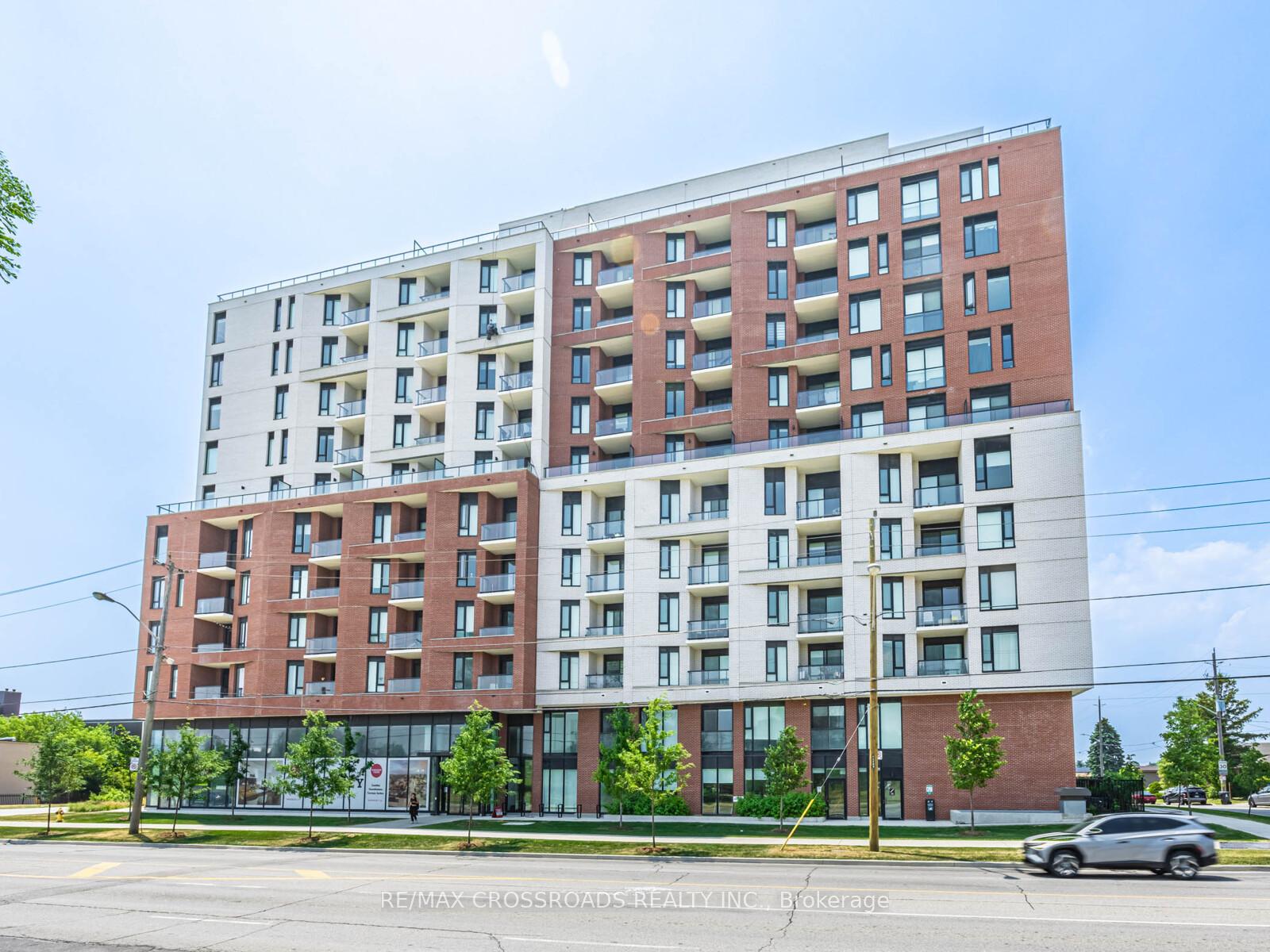 427 - 3100 Keele Street, Toronto, ON M3M 2H4