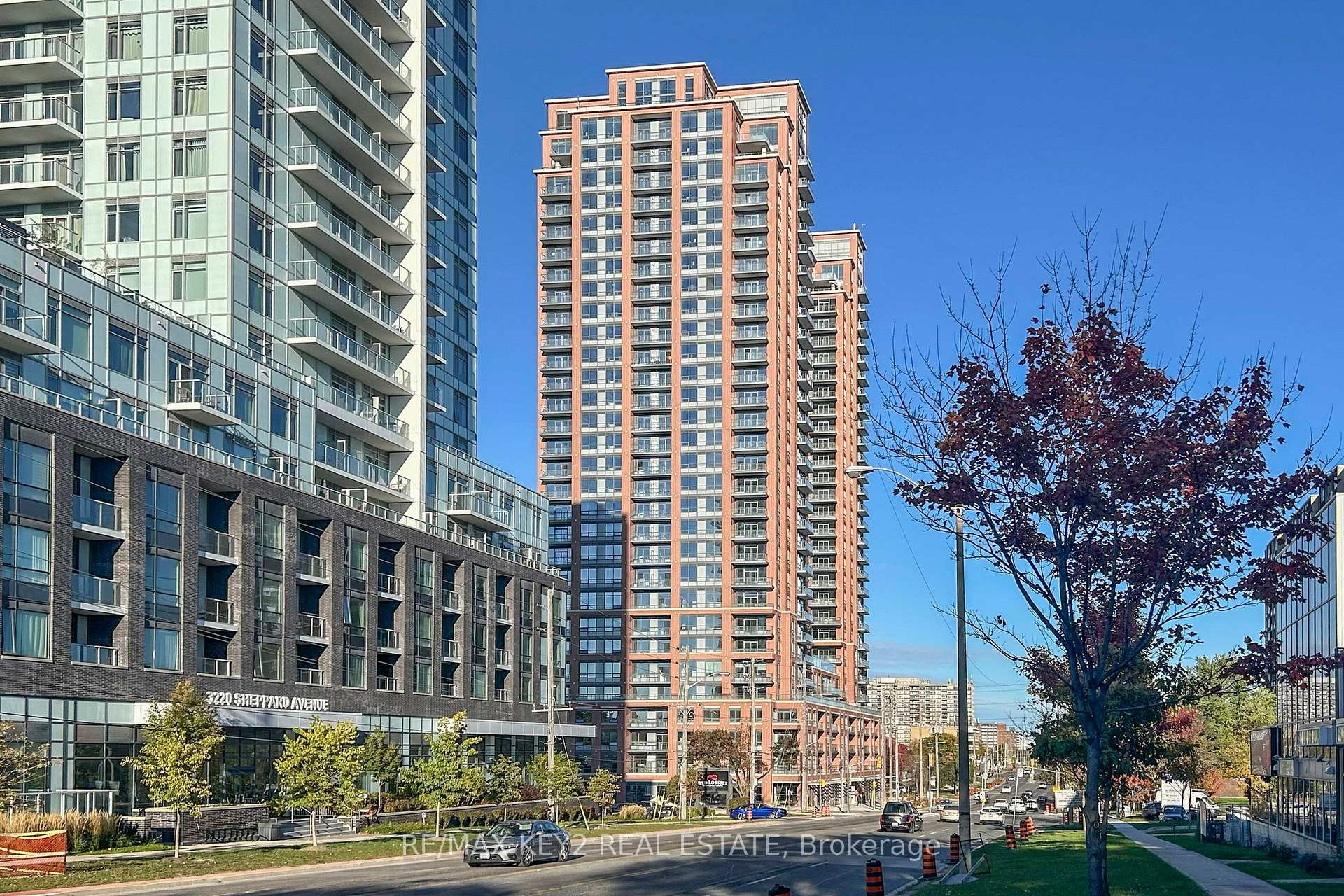 427 - 3270 Sheppard Avenue E, Toronto, ON M1T 3K3