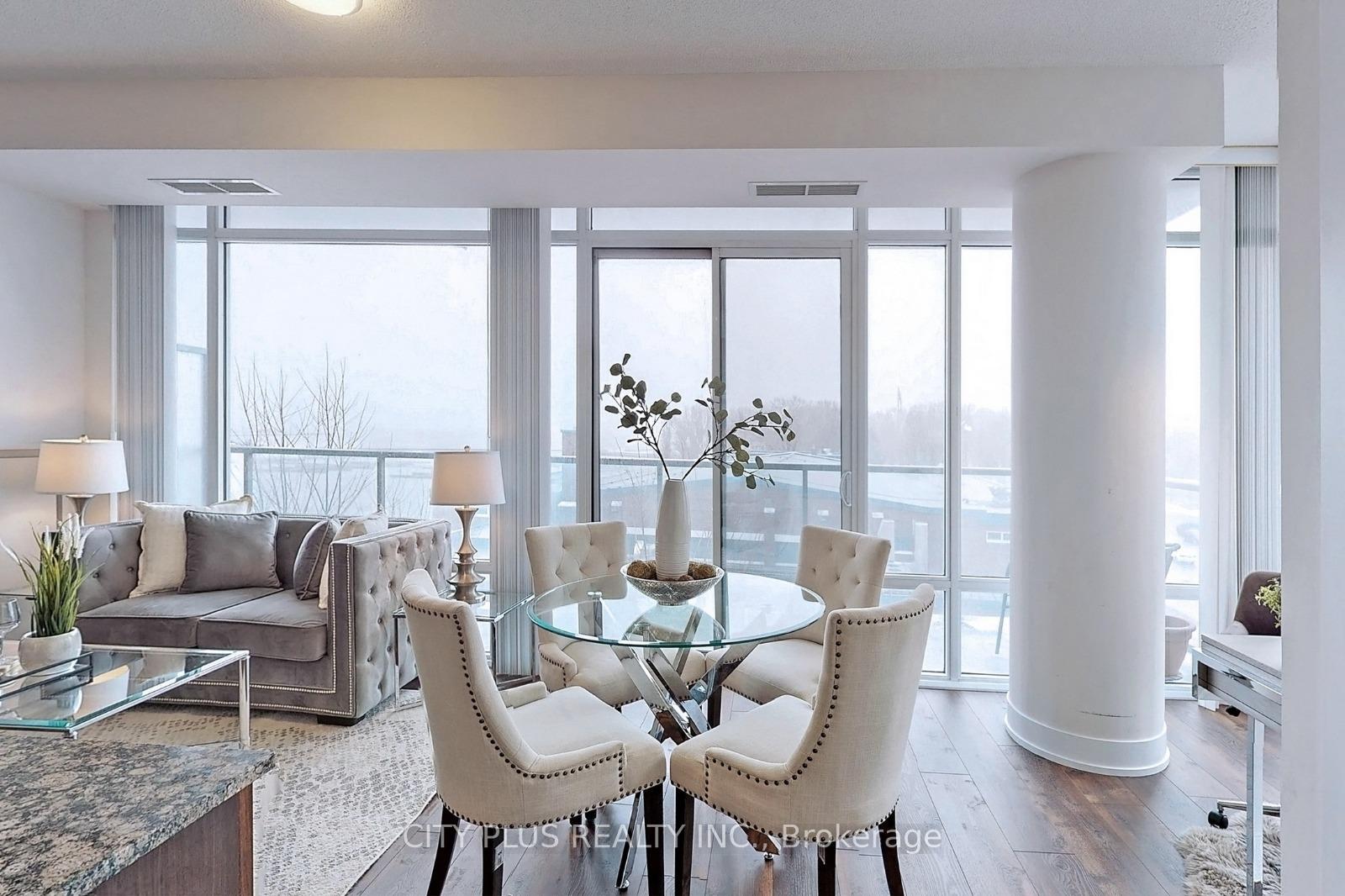 427 - 90 Stadium Road, Toronto, ON M5V 3W5