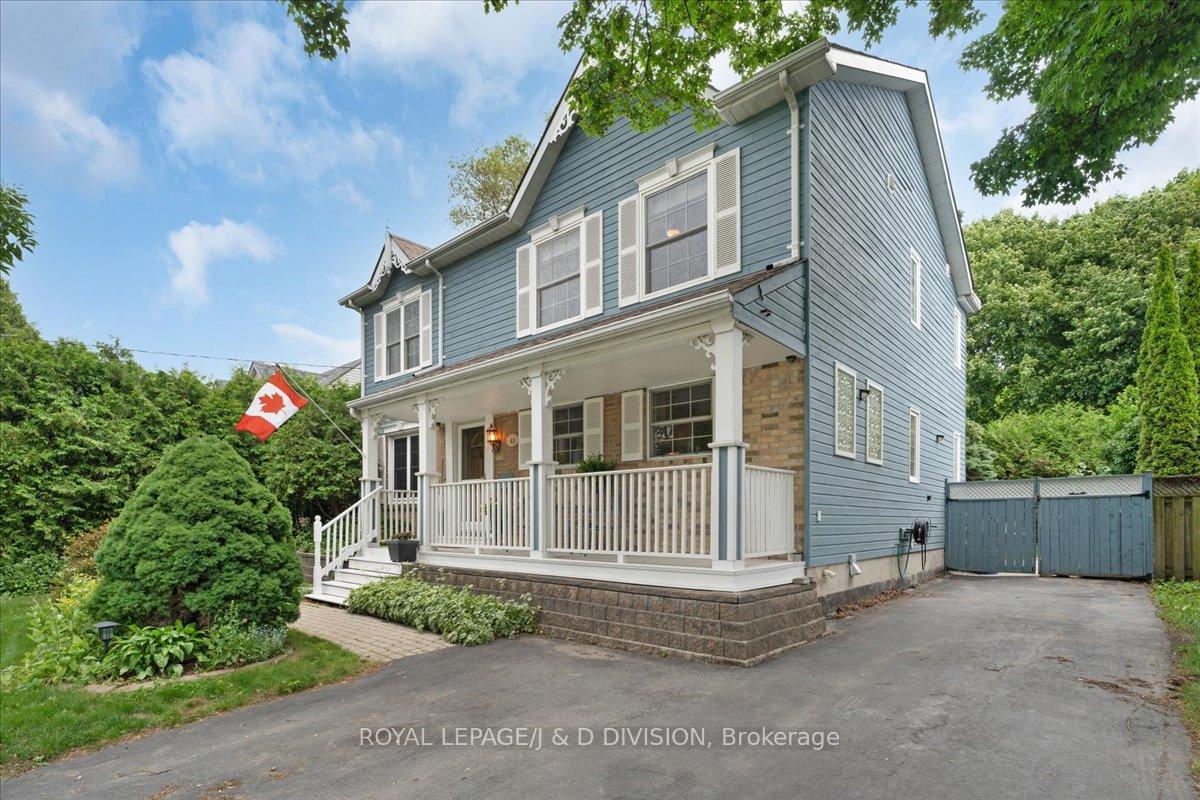 43 Allister Avenue, Toronto, ON M1M 3L1