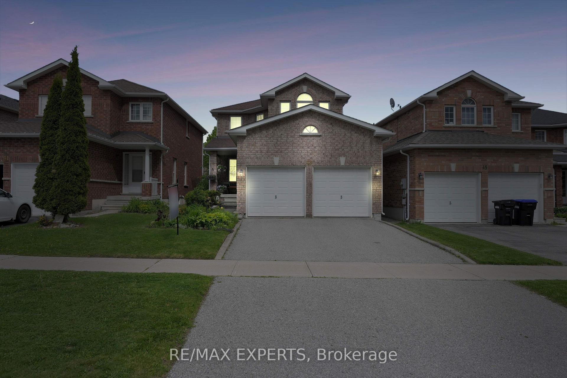 43 Buchanan Drive, New Tecumseth, ON L9R 0A2