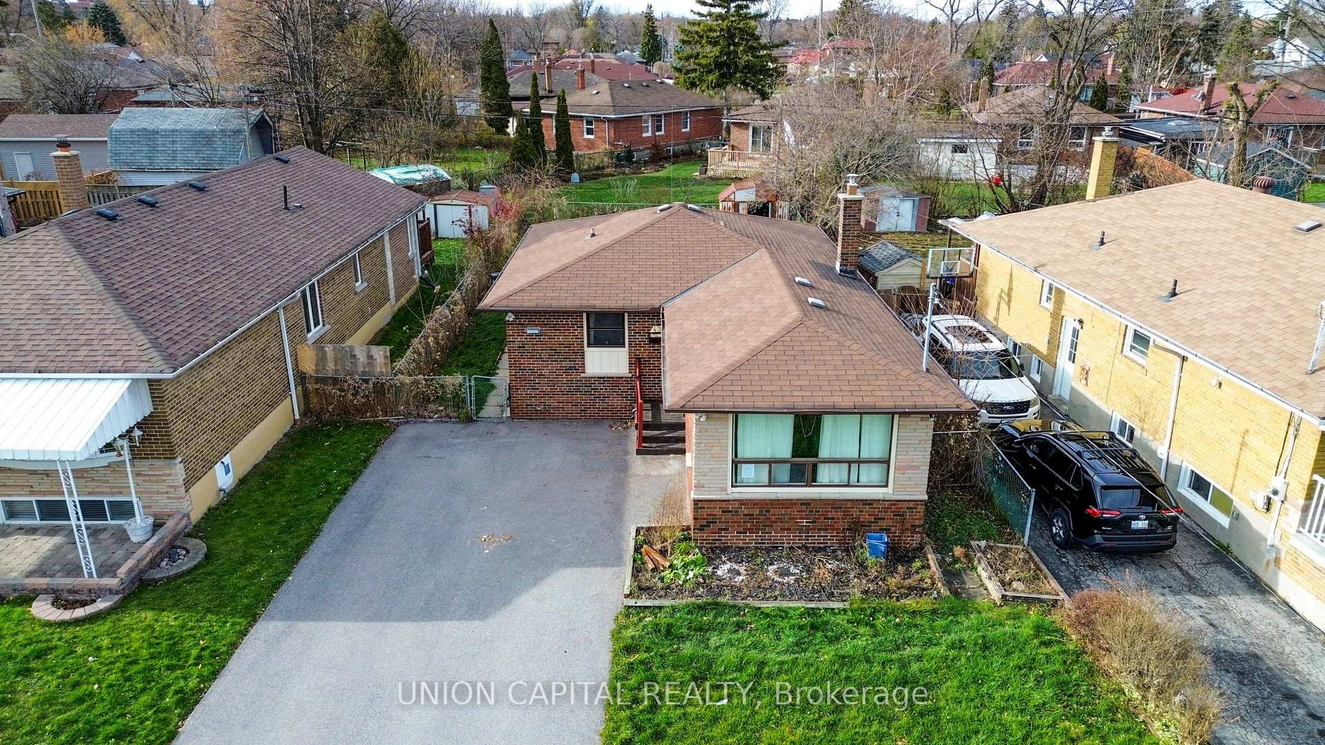 43 GRAYLEE Avenue, Toronto, ON M1J 1M7