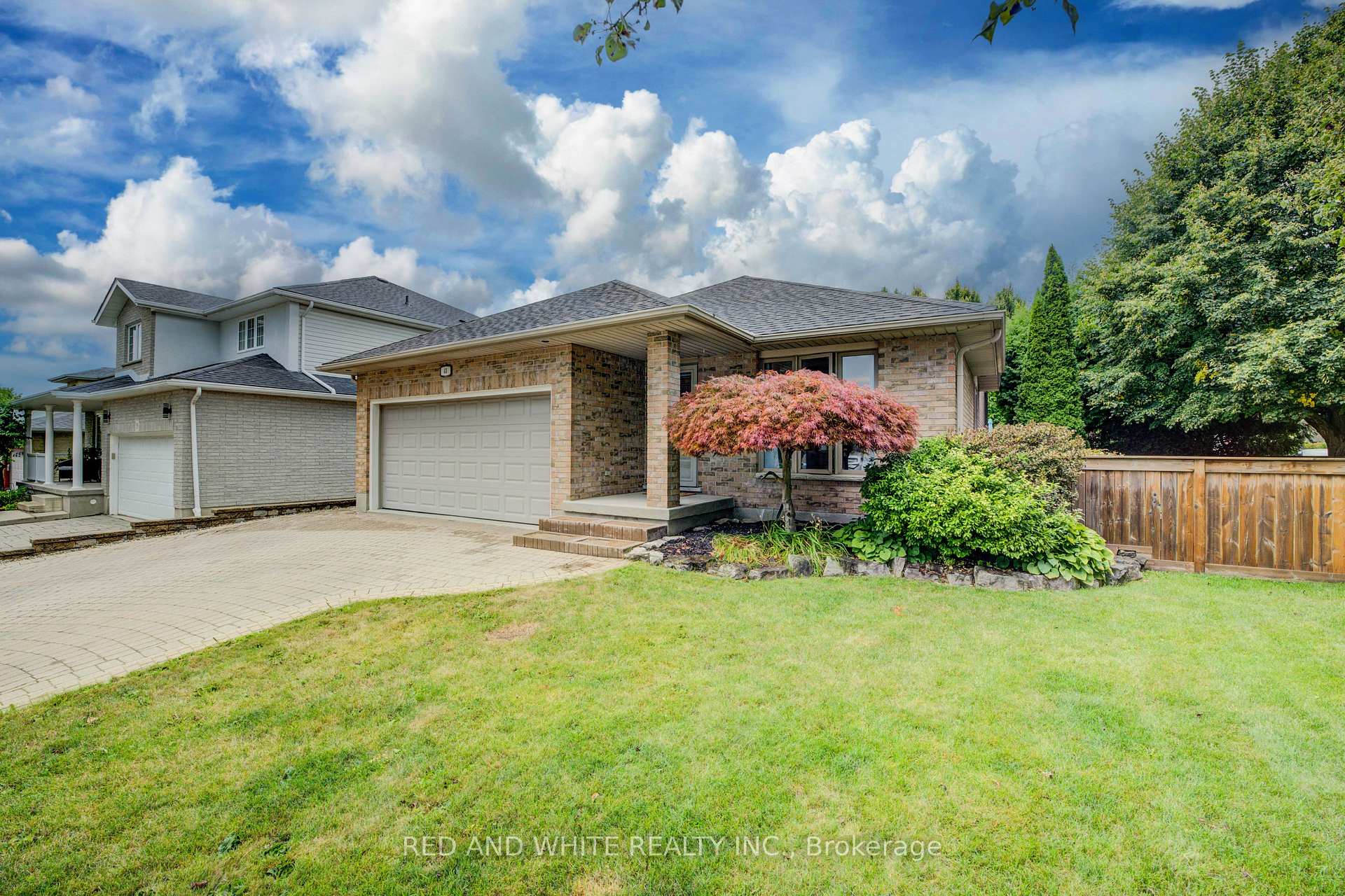 43 Hahn Valley Place, Cambridge, ON N1T 1W7