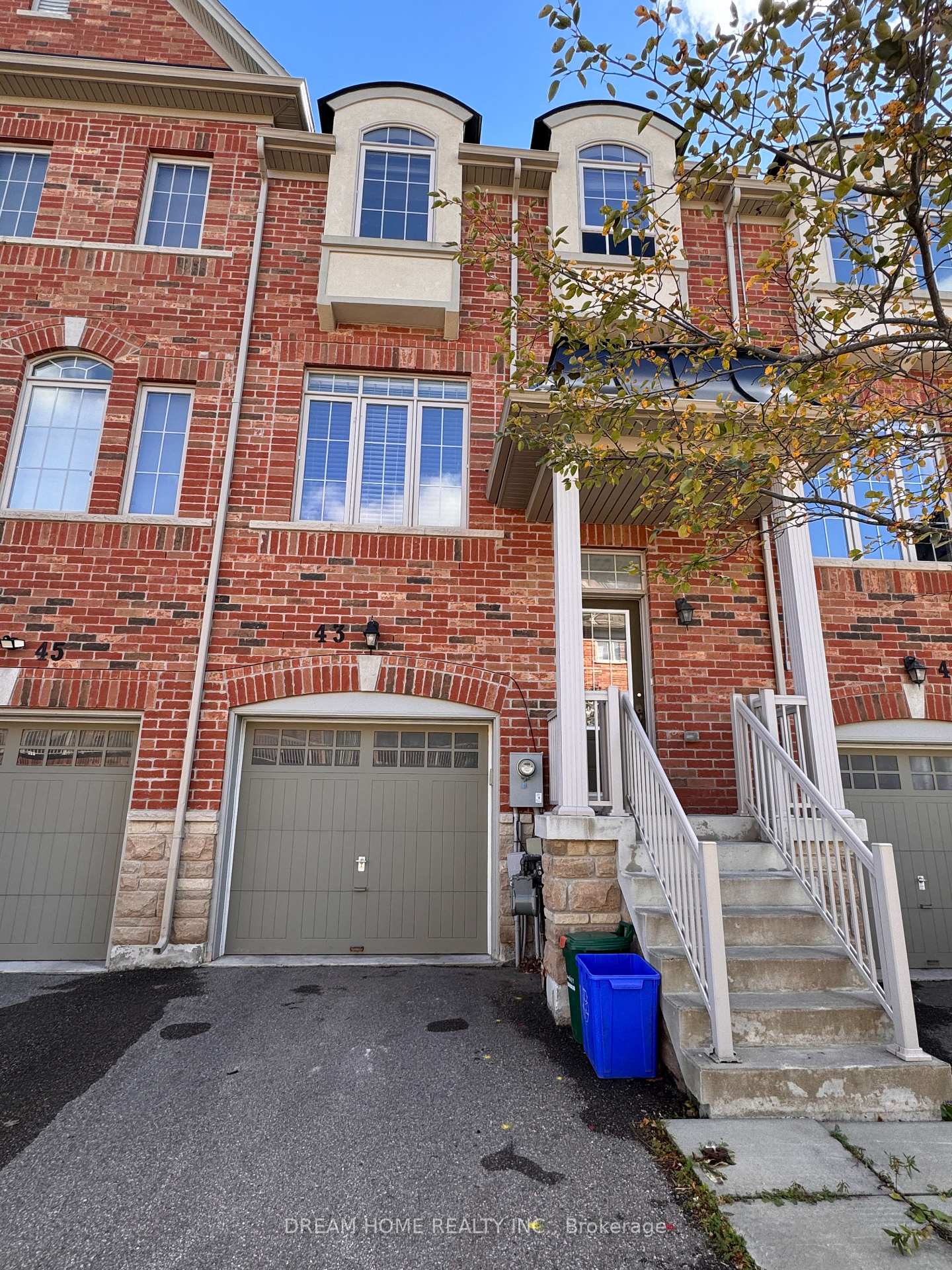 43 Mack Clement Lane, Richmond Hill, ON L4S 0G2