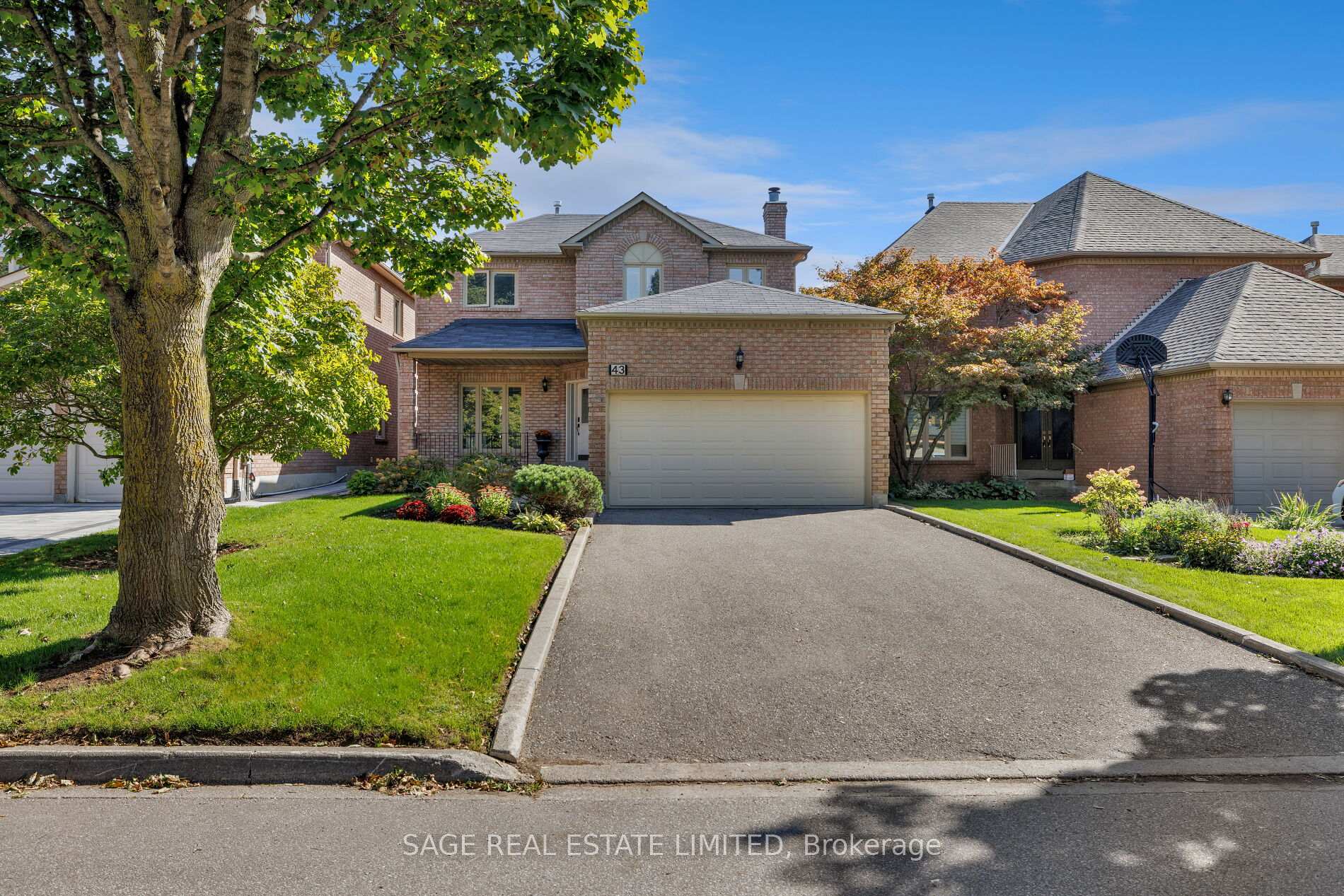 43 Mulholland Drive, Vaughan, ON L4J 7T7