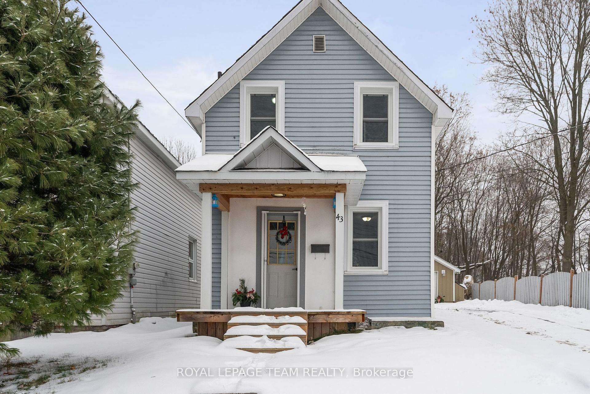 43 Mutual Avenue, Renfrew, ON K7V 3R4