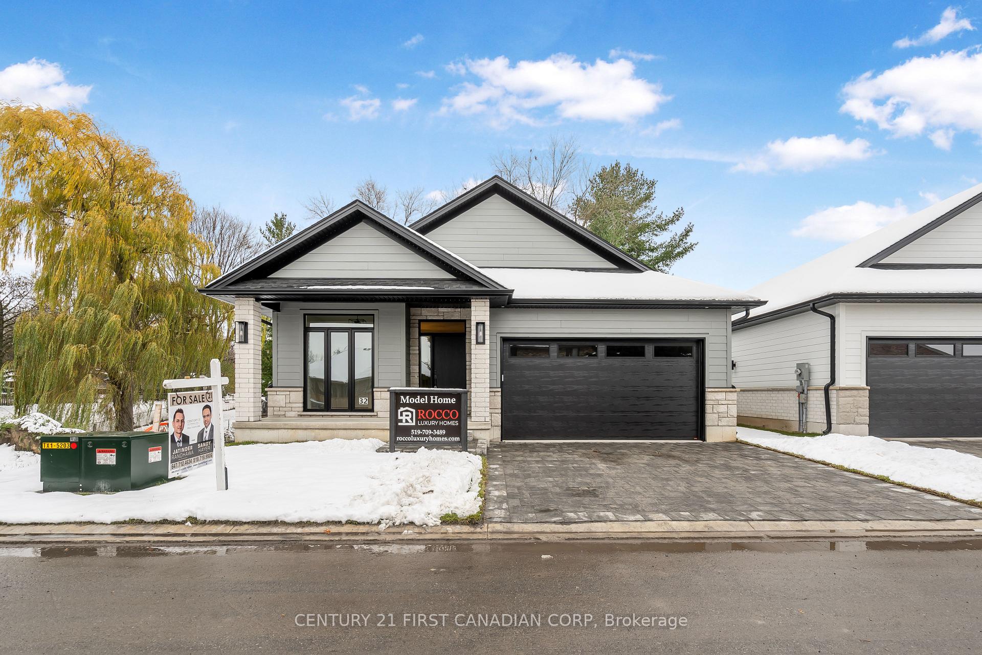 17 - 430 Head Street, Strathroy-Caradoc, ON N7G 2K2