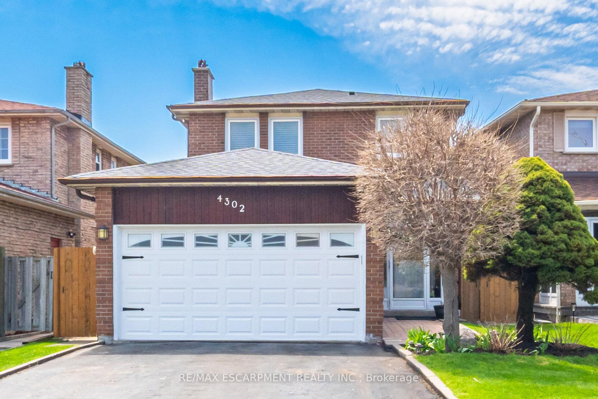 4302 Highgate Crescent, Mississauga, ON L4W 3H2