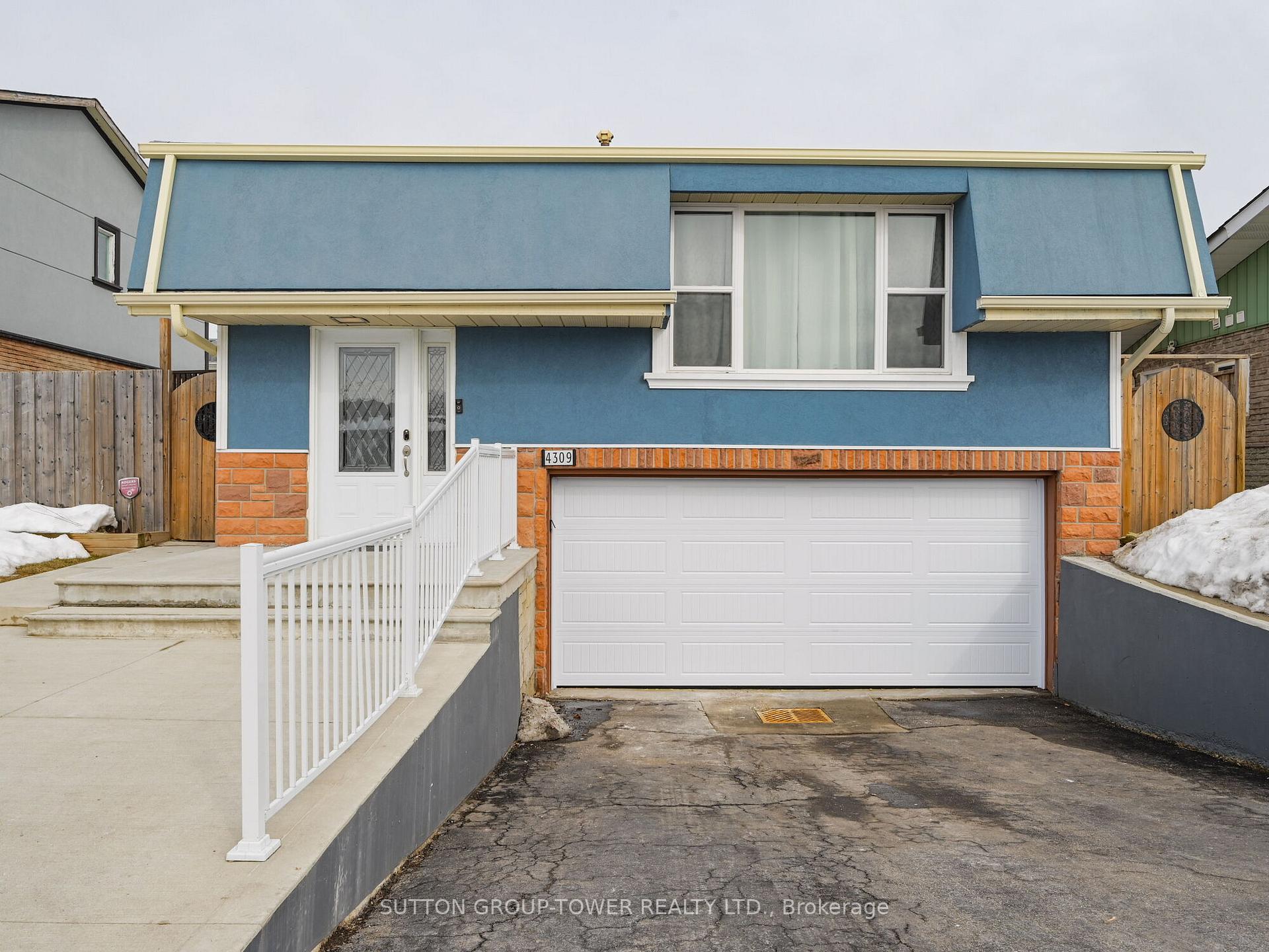 4309 Brandon Gate Drive, Mississauga, ON L4T 3K6