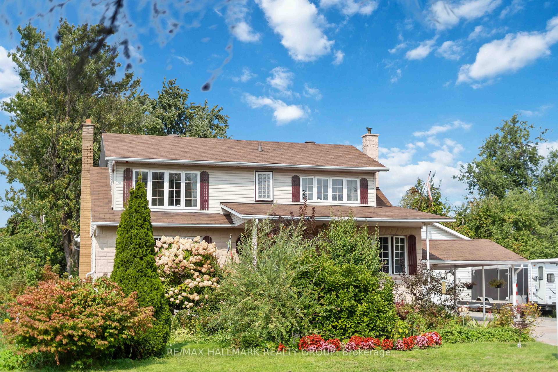 431 Blake Boulevard, Vanier and Kingsview Park, ON K1K 1A9