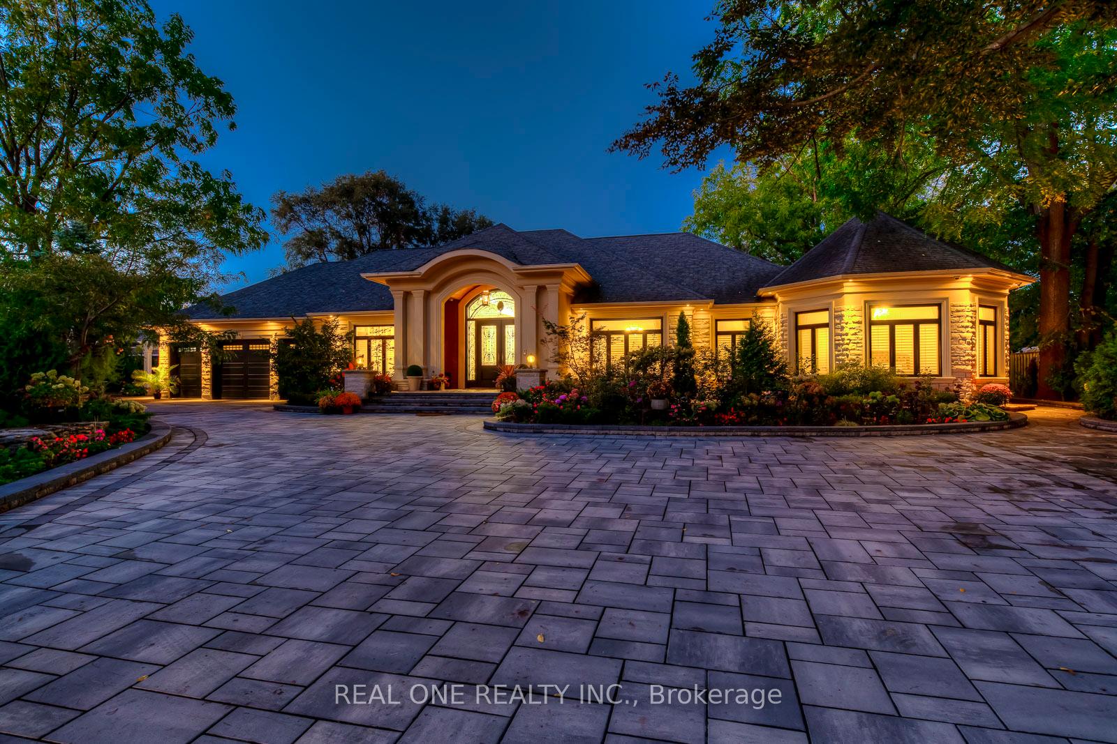 431 Fourth Line, Oakville, ON L6L 5A5