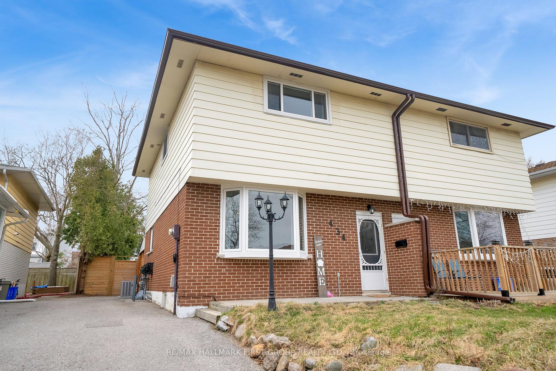 434 Maplewood Drive, Oshawa, ON L1G 5R6