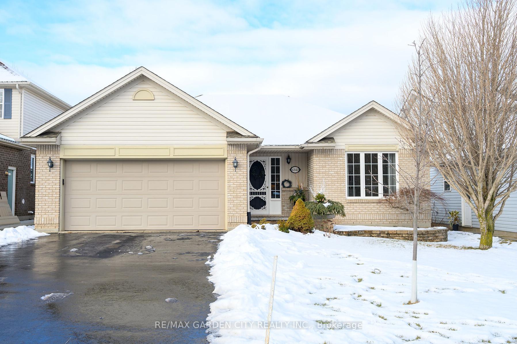 4342 HILLVIEW Drive, Lincoln, ON L3J 0H8