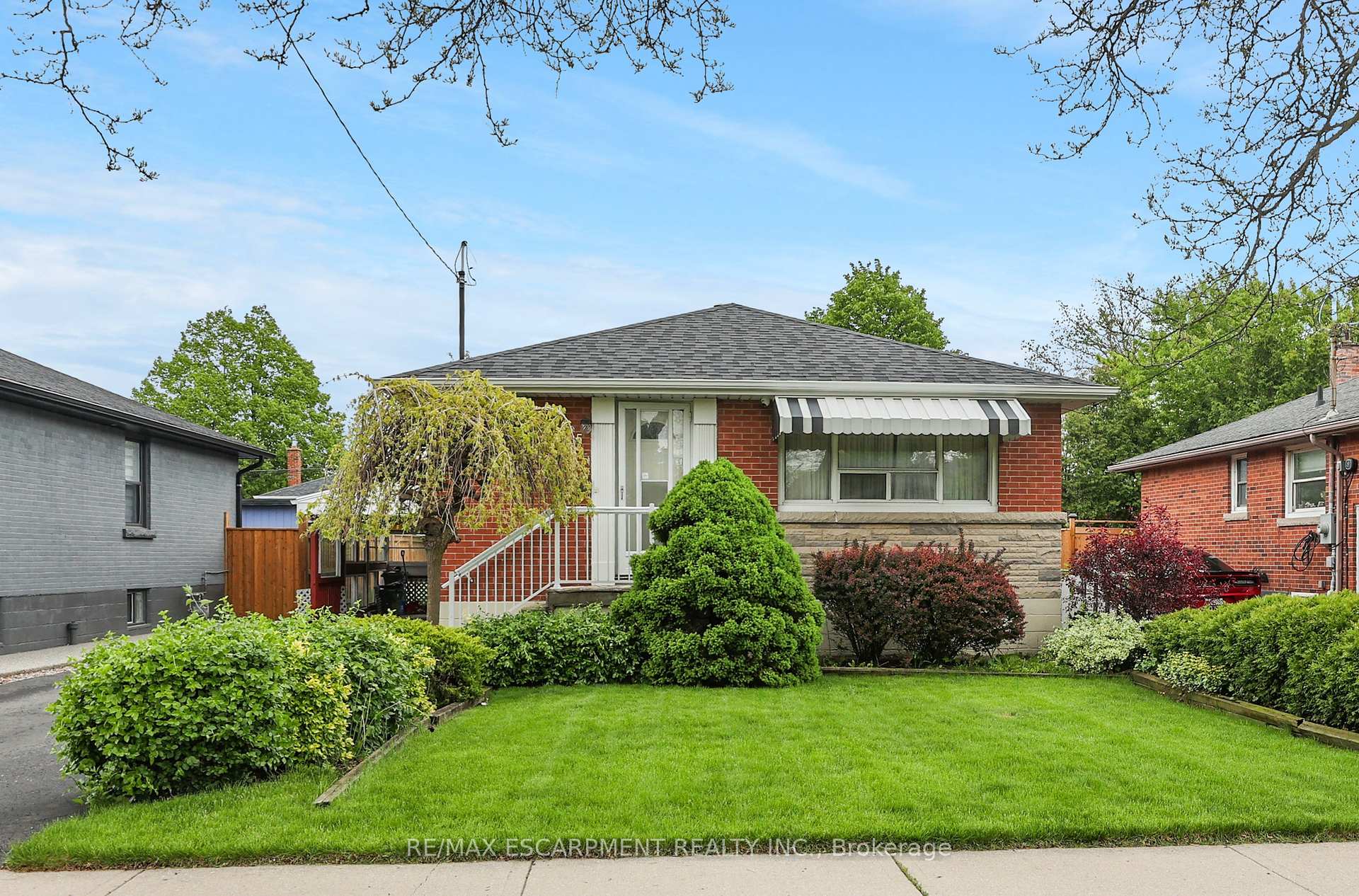 435 East 43rd Street, Hamilton, ON L8T 3E4