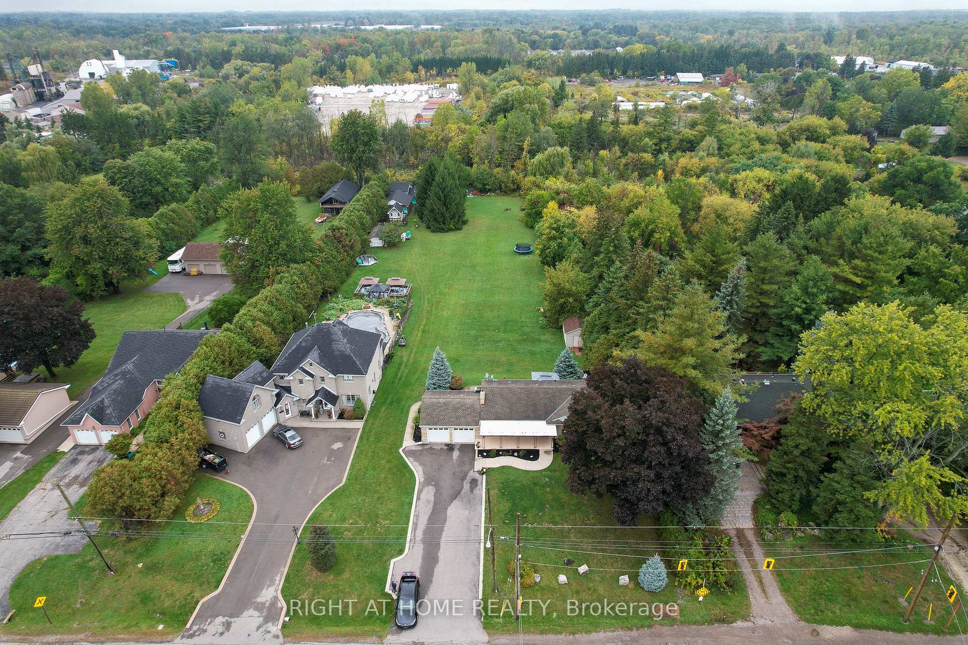 435 Parkside Drive, Hamilton, ON L8B 0Y6