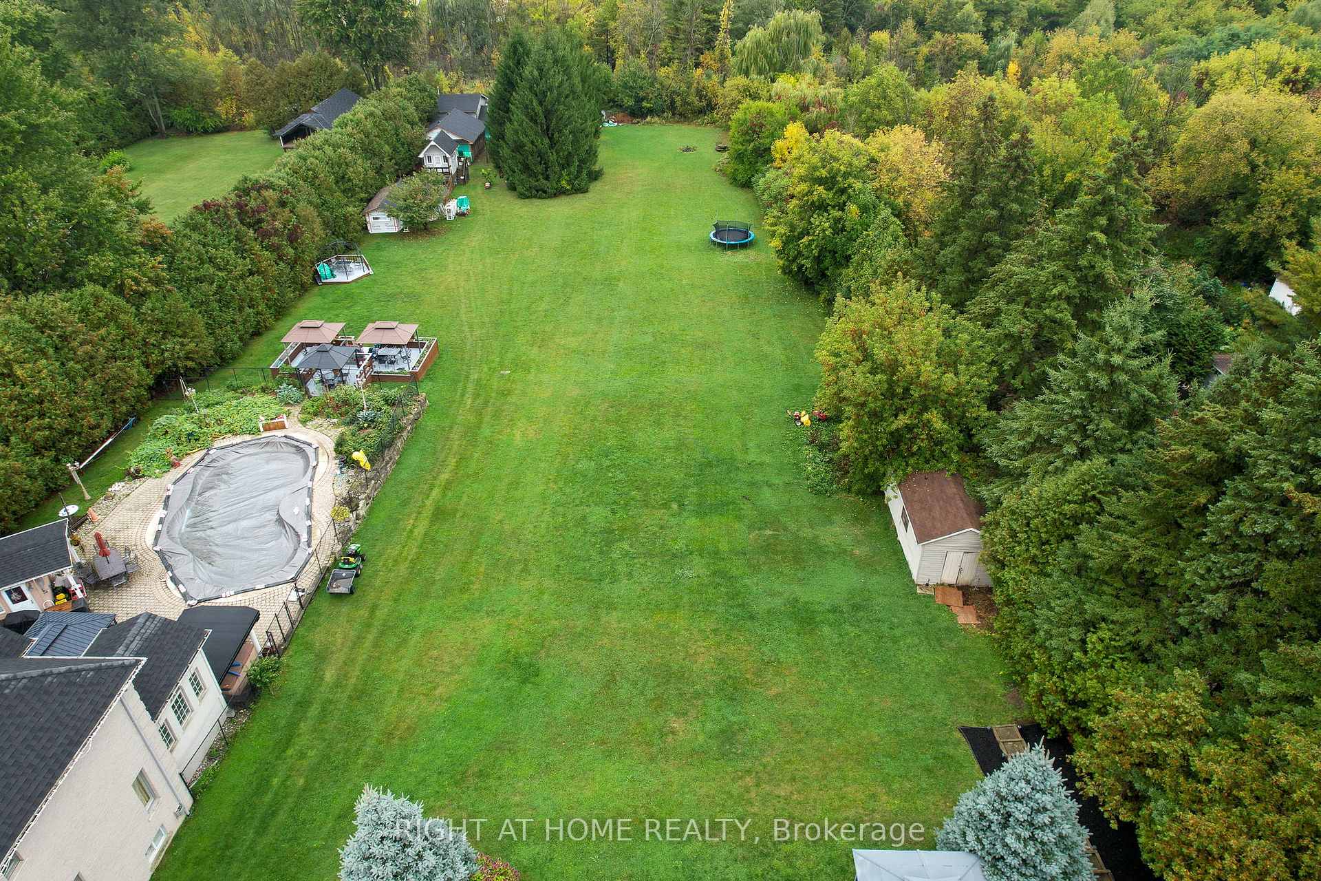 435 Parkside Drive, Hamilton, ON L8B 0Y6