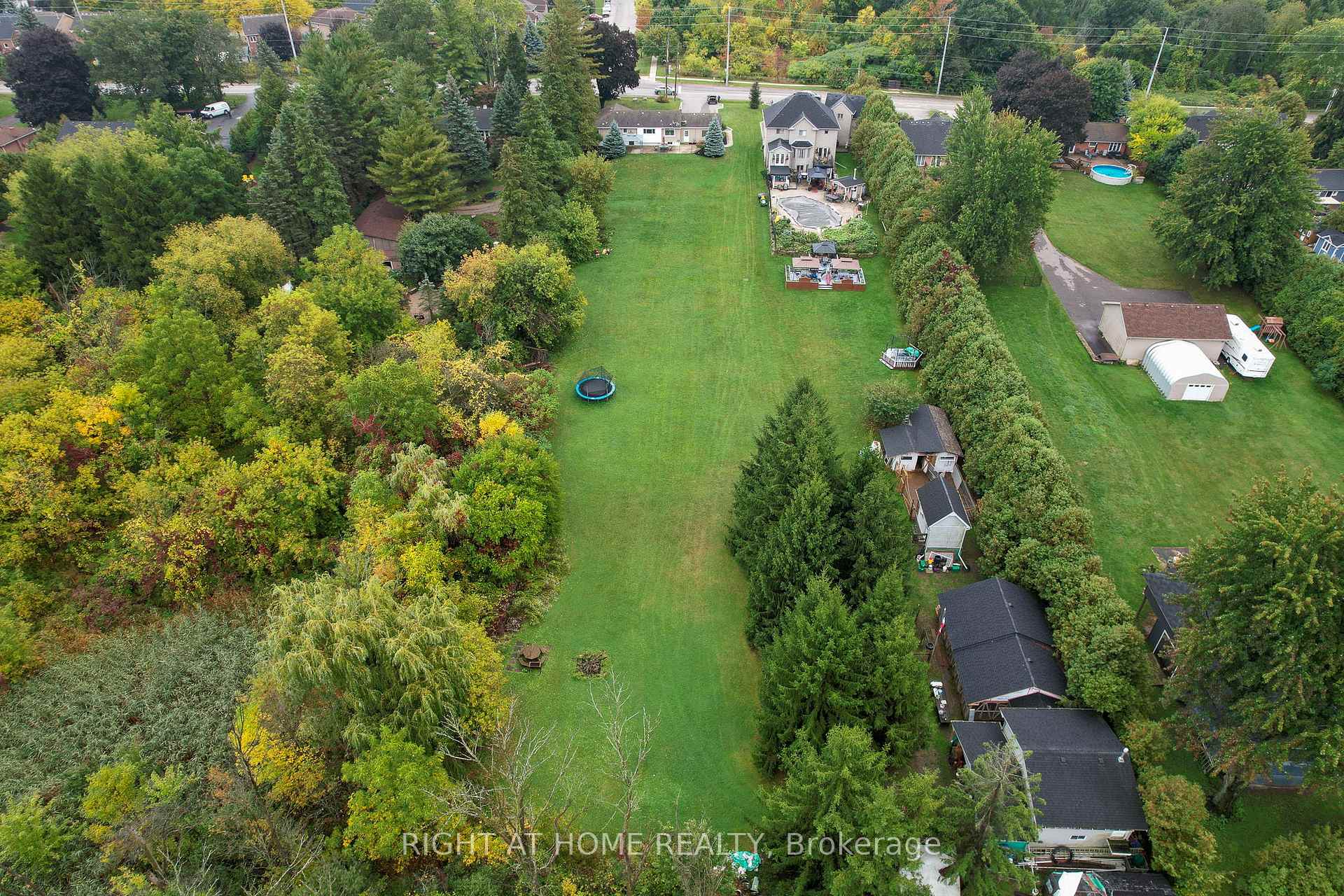 435 Parkside Drive, Hamilton, ON L8B 0Y6