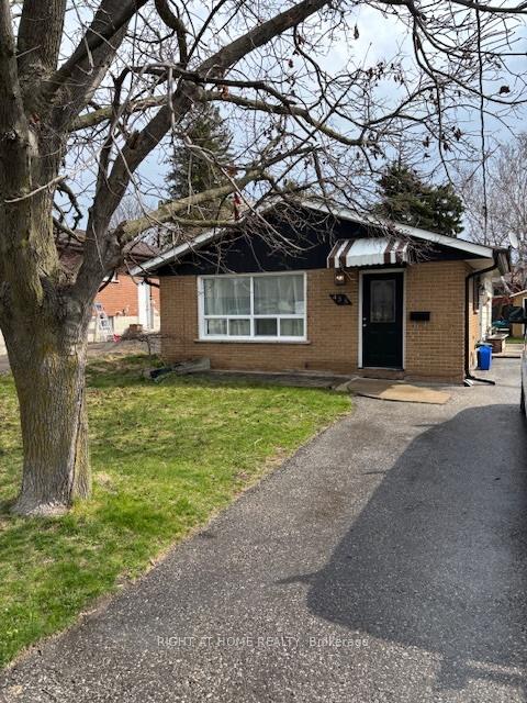 435 Wilson Road N, Oshawa, ON L1G 6E8