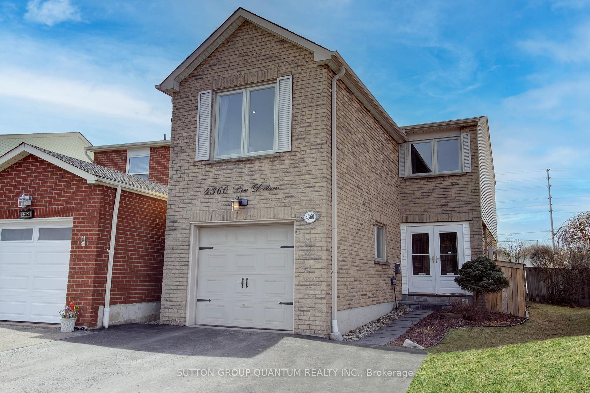 4360 Lee Drive, Mississauga, ON L4W 4A8