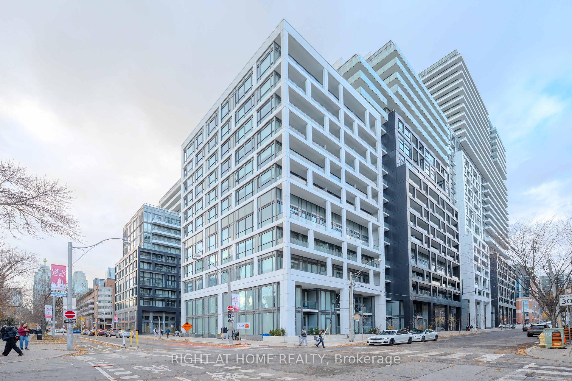 437 - 60 Princess Street, Toronto, ON M5A 2C7