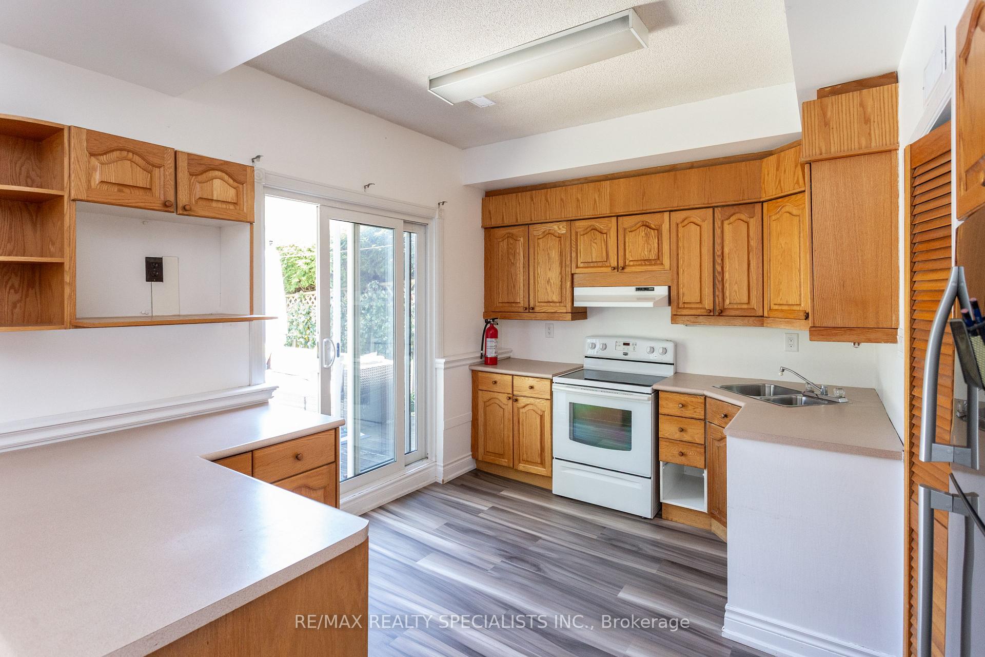 4386 Curia Crescent, Mississauga, ON L4Z 2X3