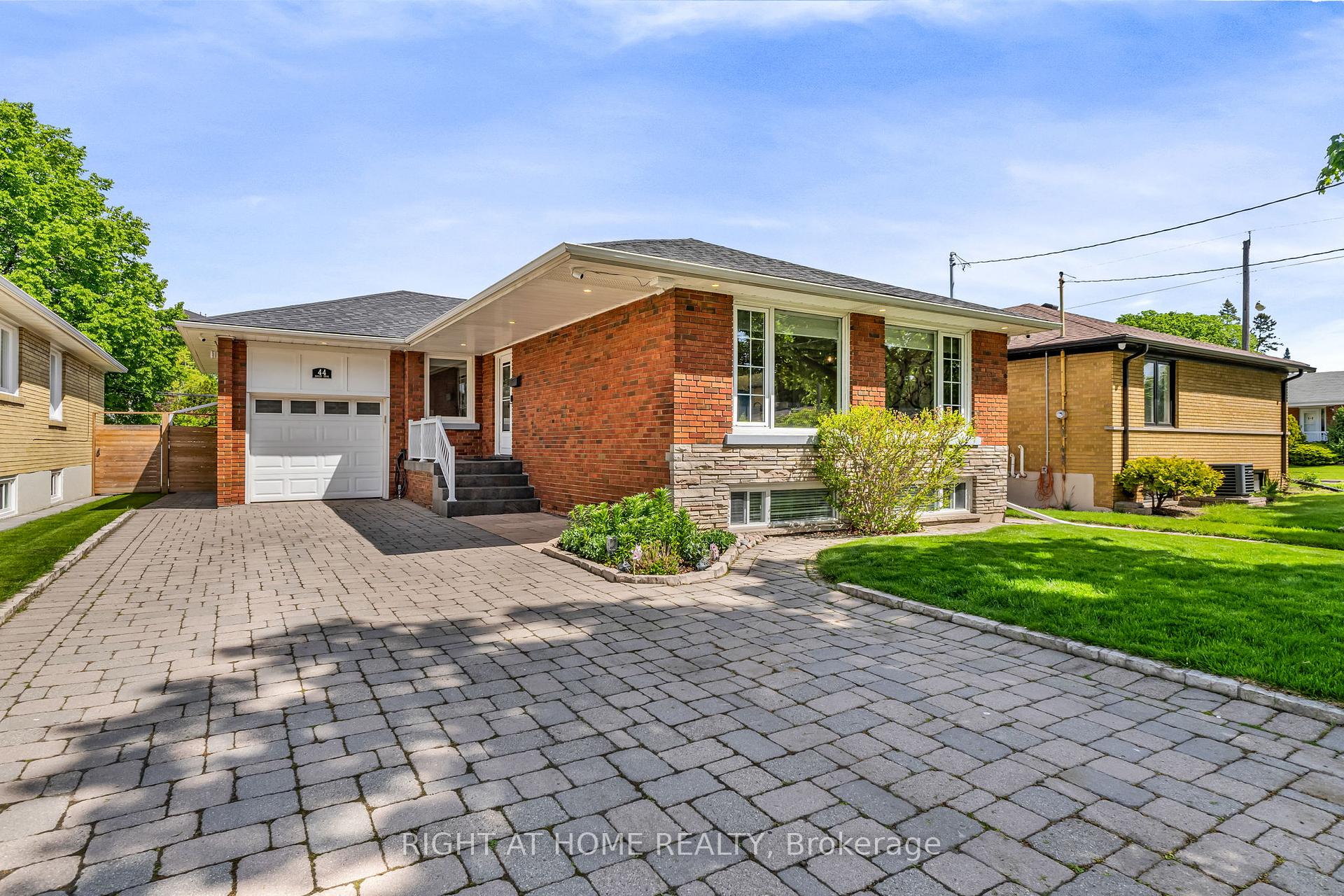 44 Fenley Drive, Toronto, ON M9R 1M6